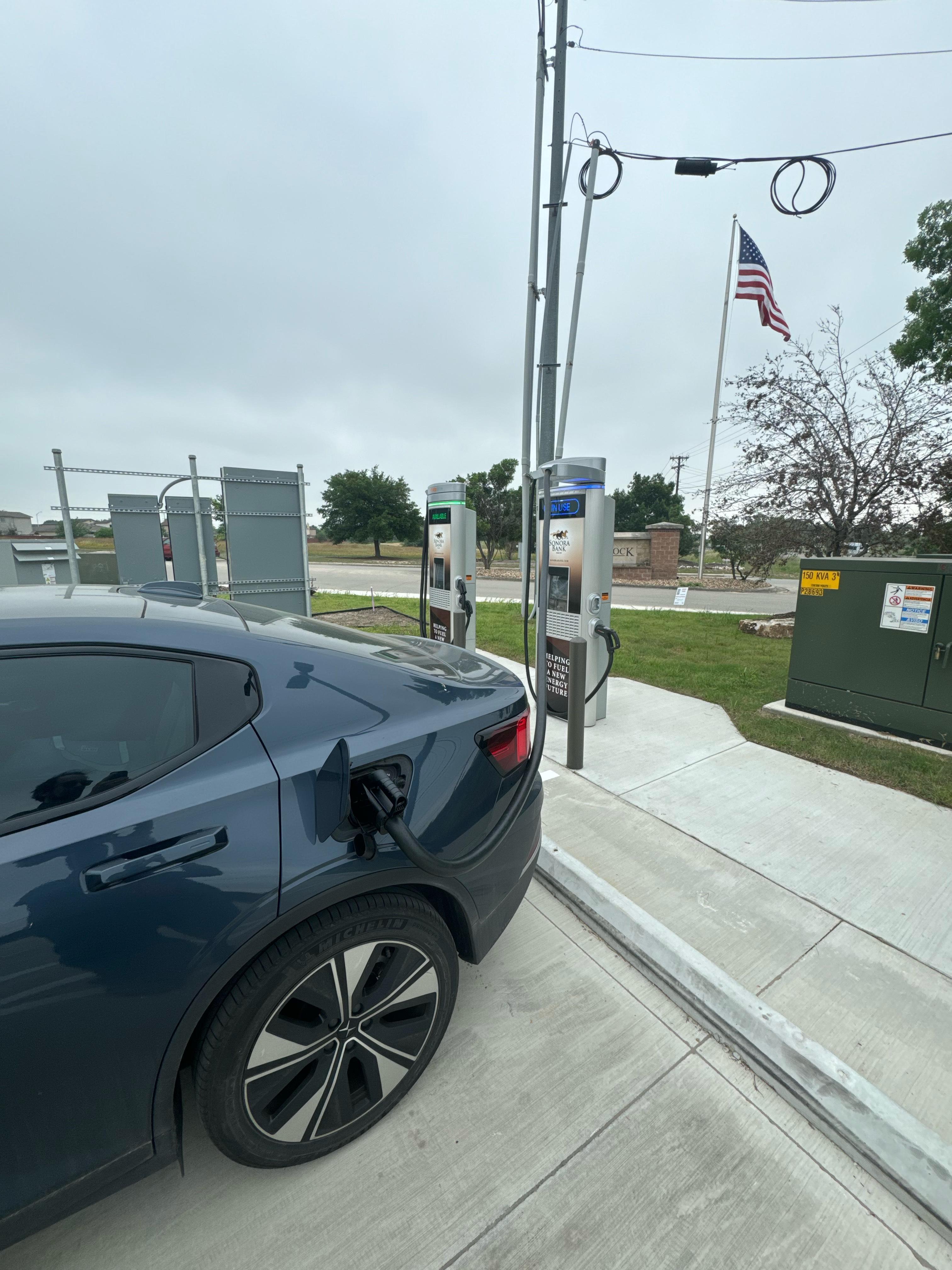 Sonora Bank (OFFLINE) | New Braunfels, TX | EV Station