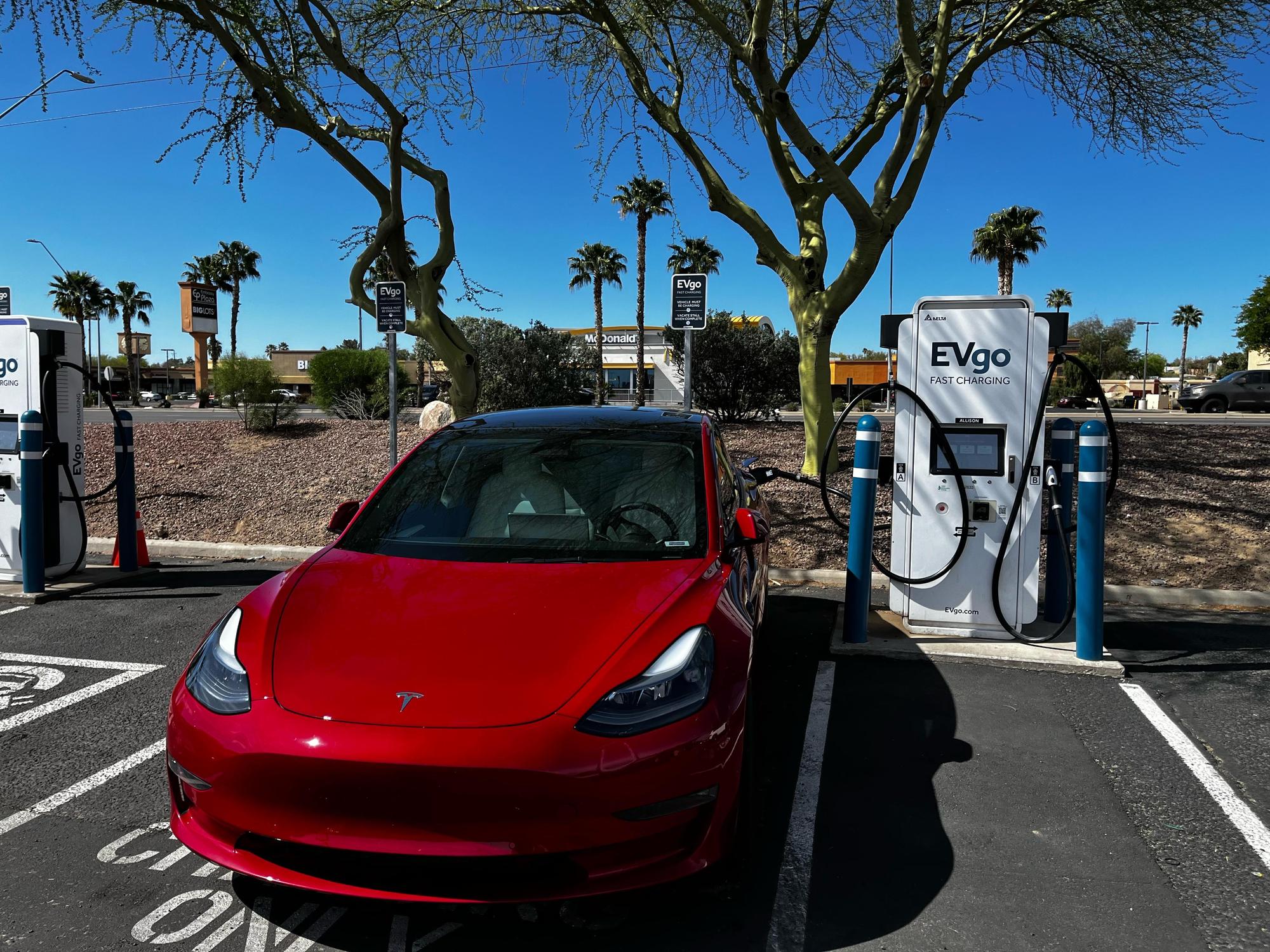 Thornydale Plaza - Target | Tucson, AZ | EV Station