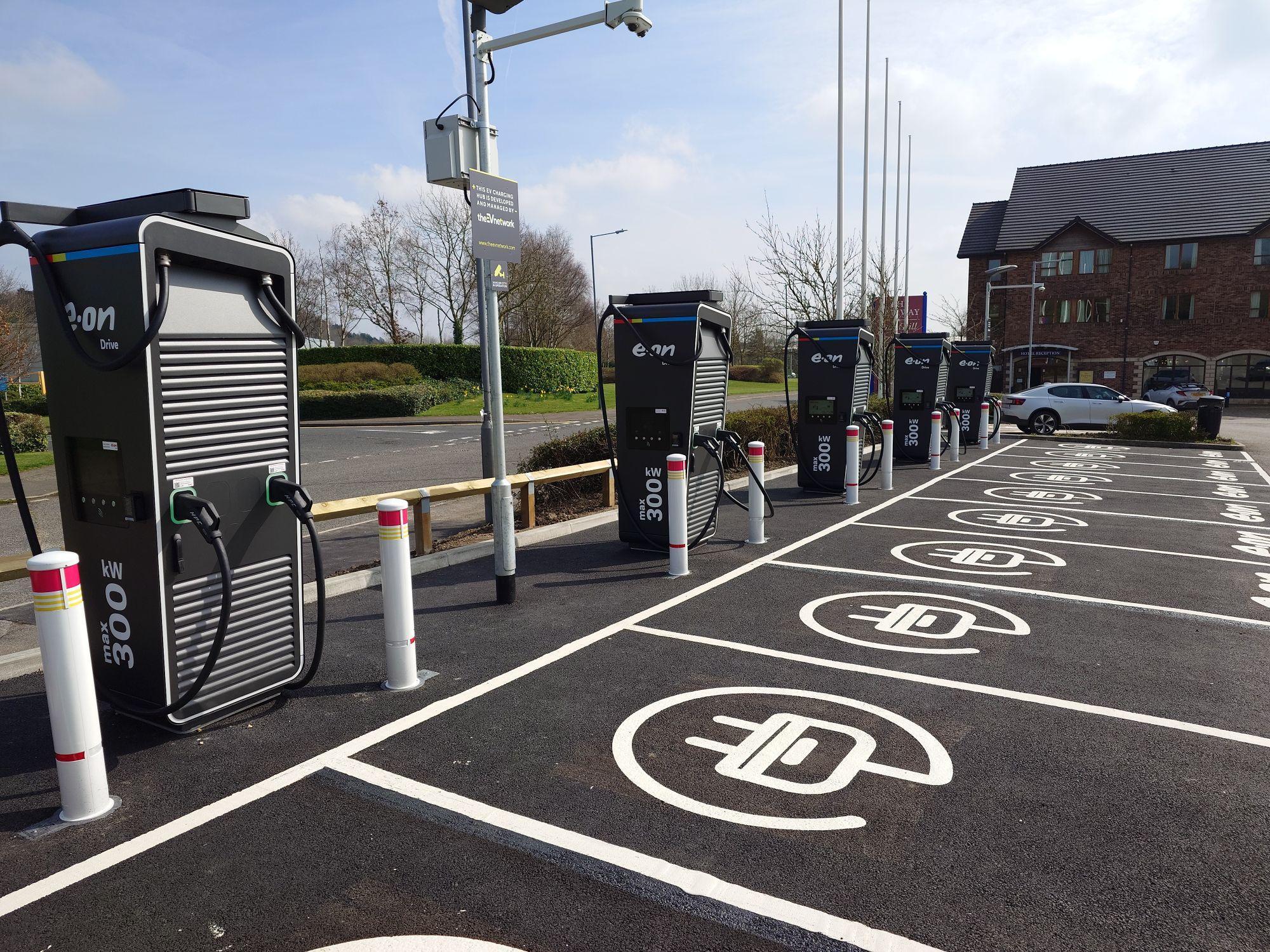 The Fairway Pub | Silkstone, England | EV Station