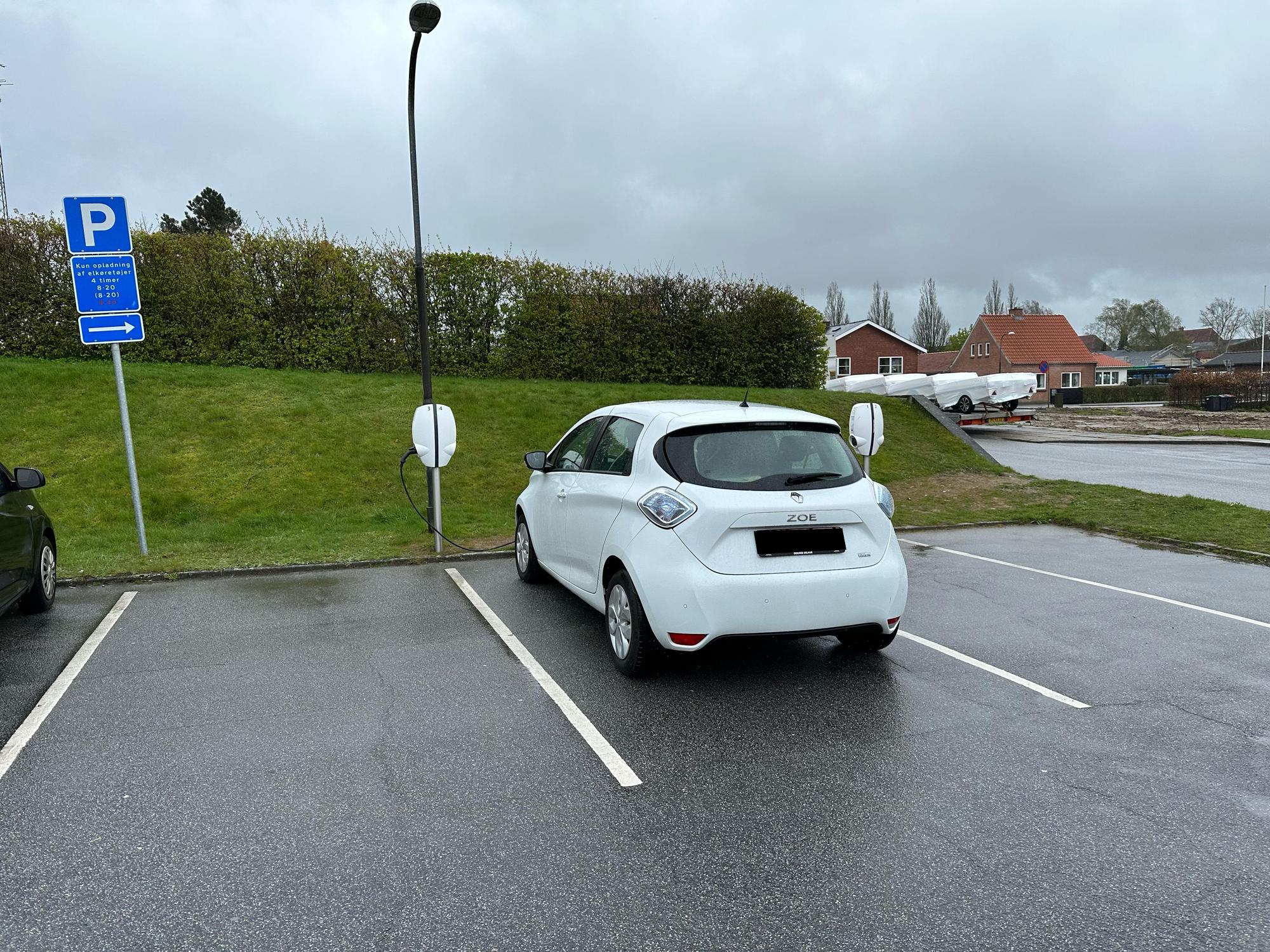 Gram Skole | Stadionvej 9, 6510 Gram, Denmark | EV Station