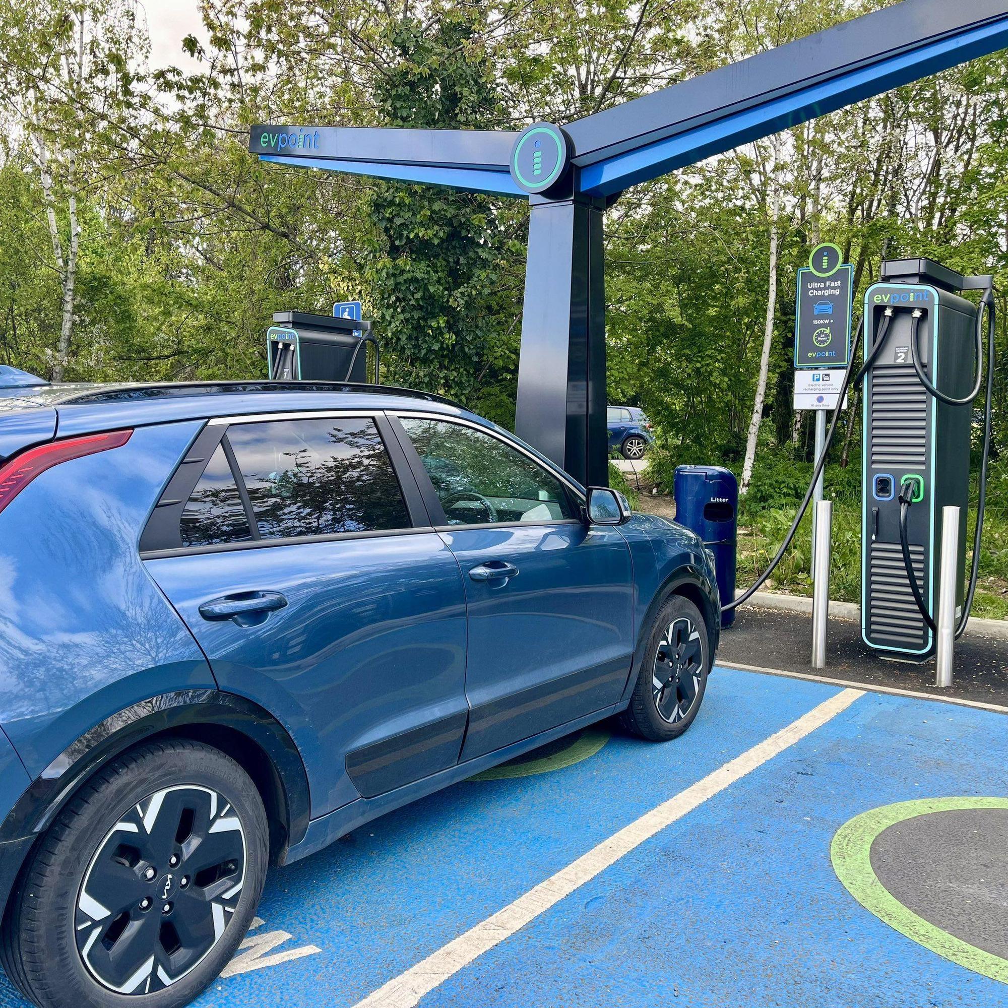 Esso EG Baynards Green | Baynards Green Service Station, Baynards Green ...