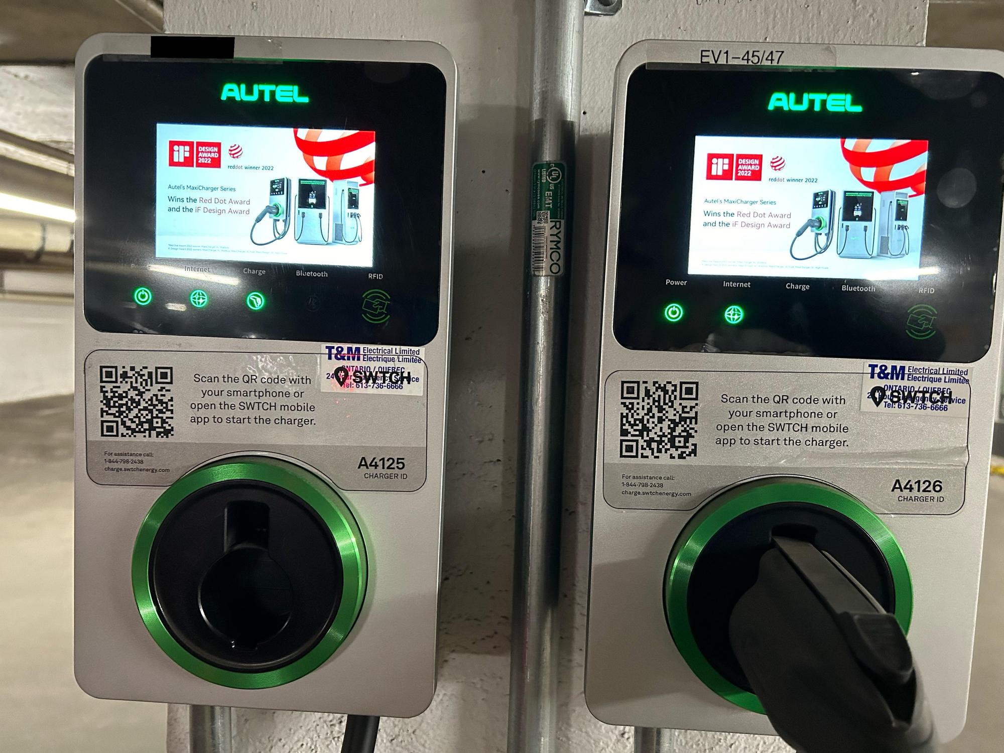 300 Sparks St Building | Ottawa, ON | EV Station