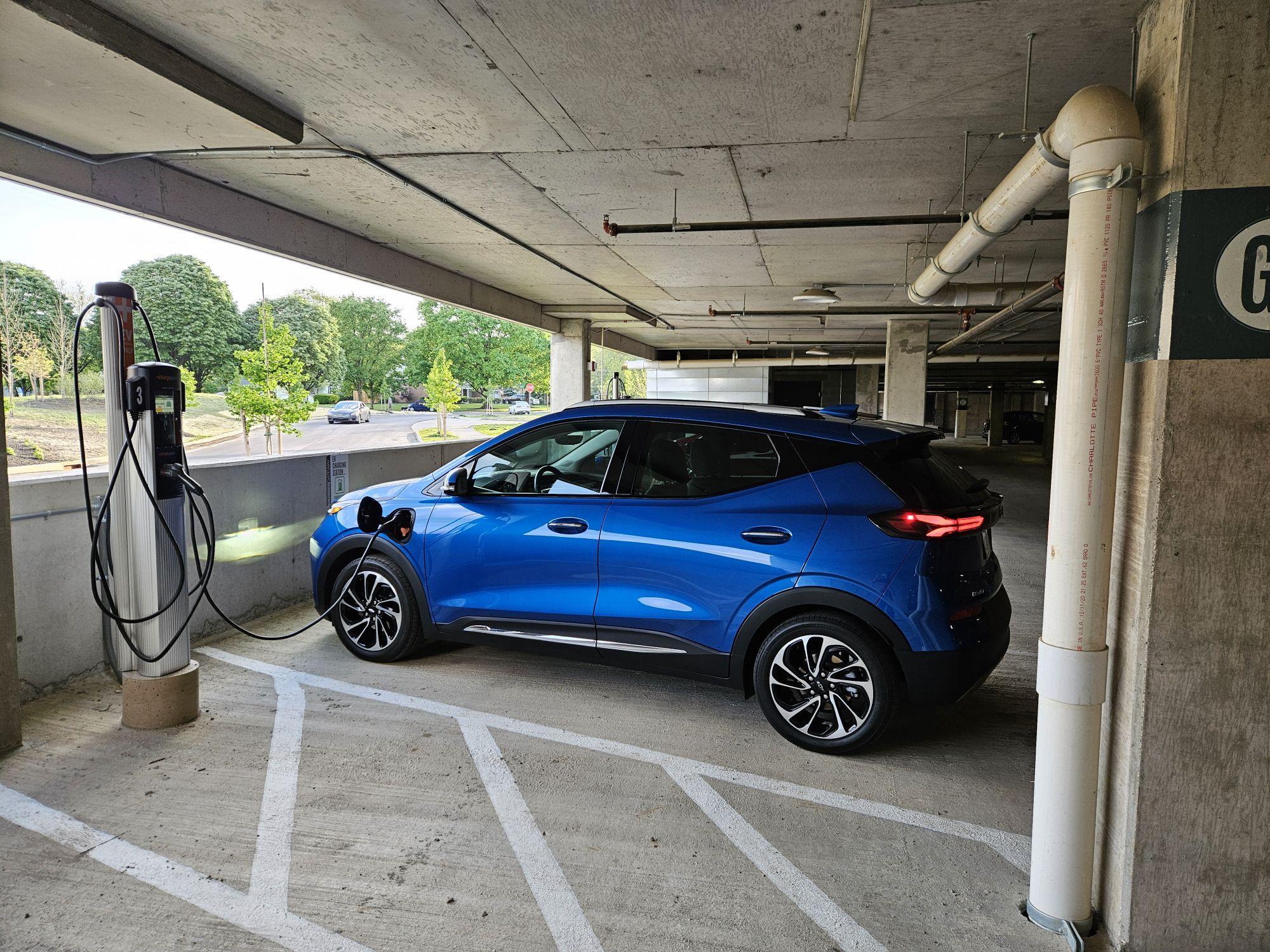 Arlington Gateway | Columbus, OH | EV Station