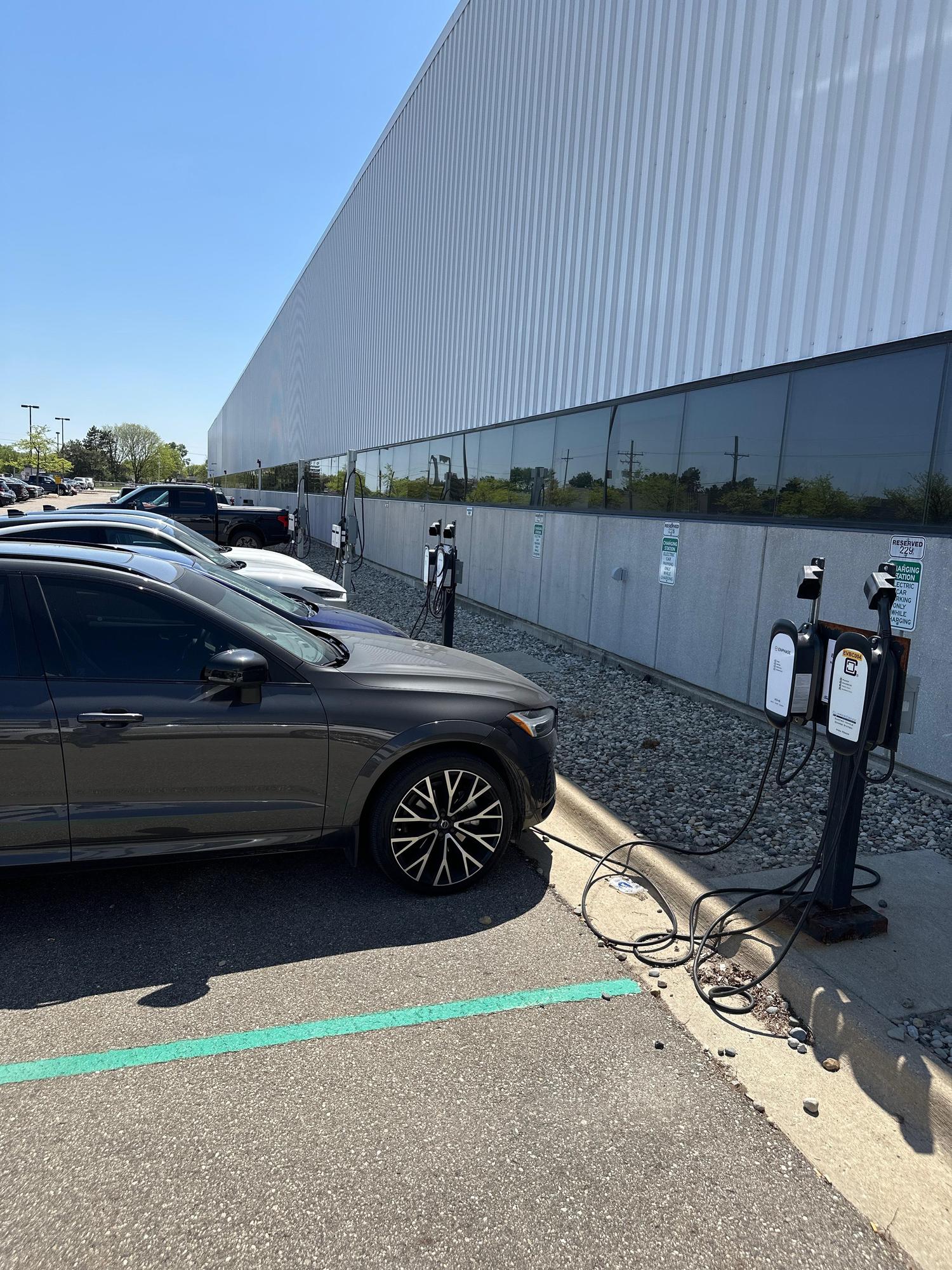 Ford ATNPC | Livonia, MI | EV Station