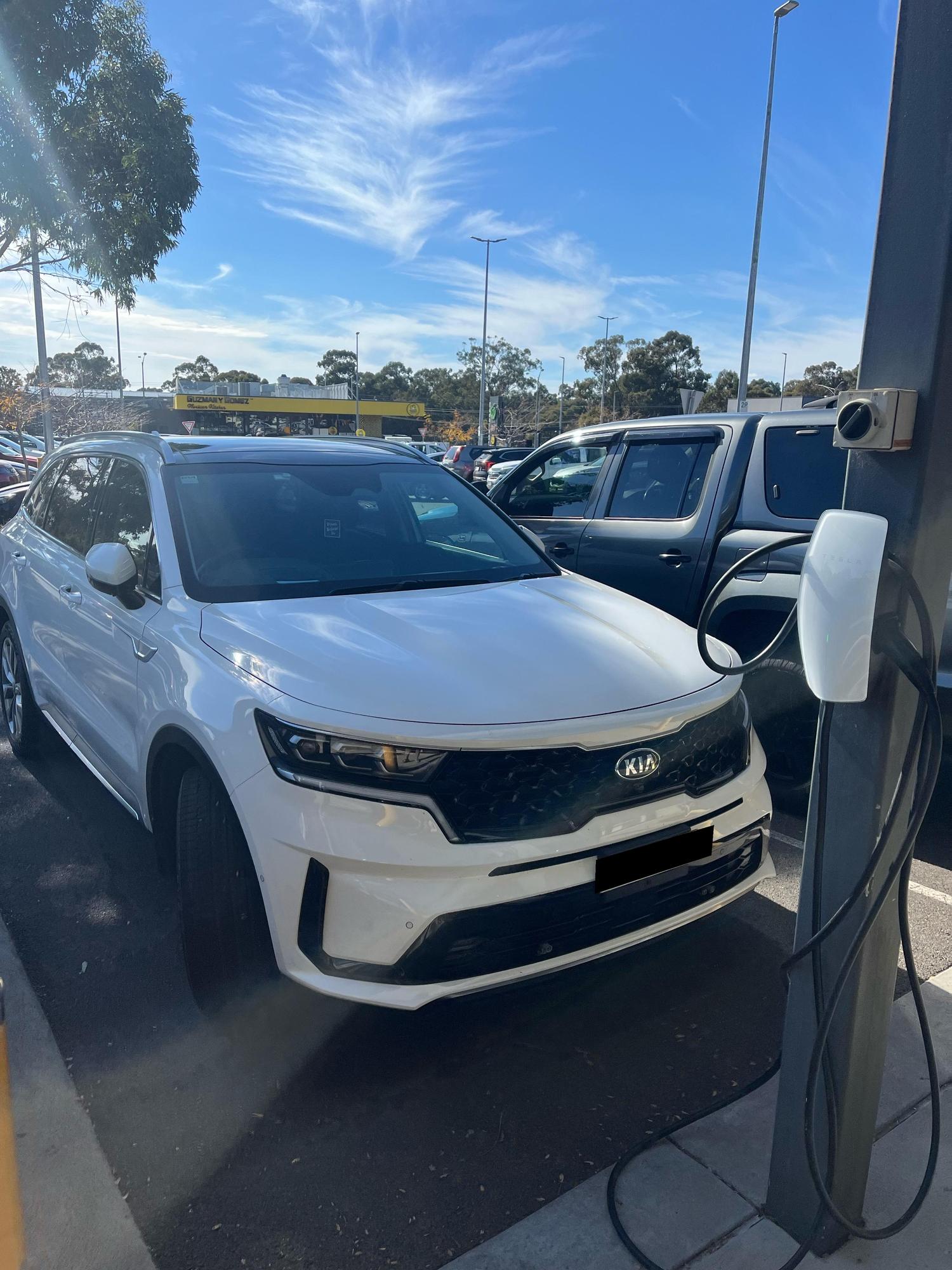Strath Village Shopping Centre - Woolworths (1) | Kennington, VIC | EV ...