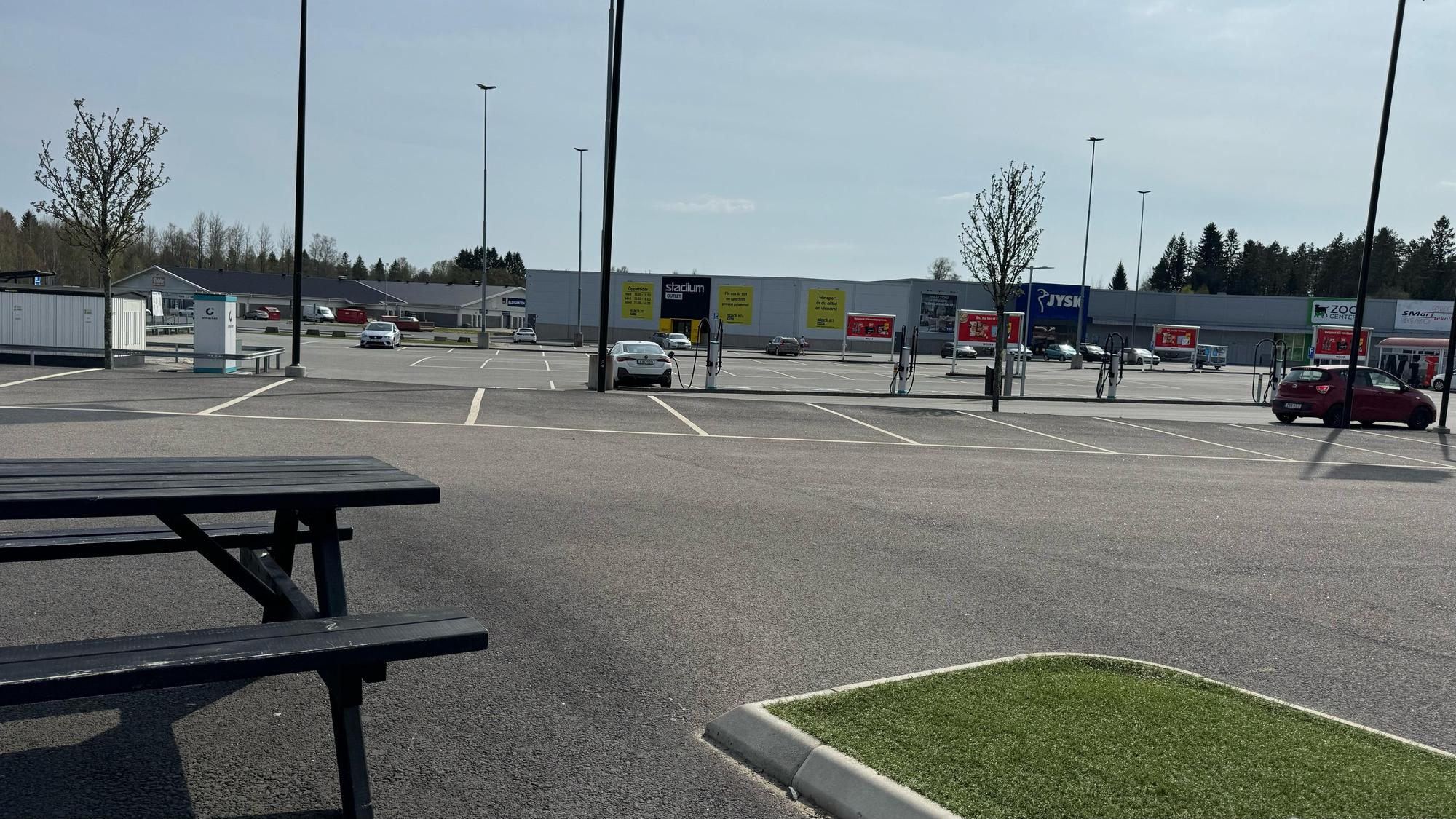 Elmacken Smålandia | Smålandiagatan 10, 332 30 Gislaved, Sweden | EV ...