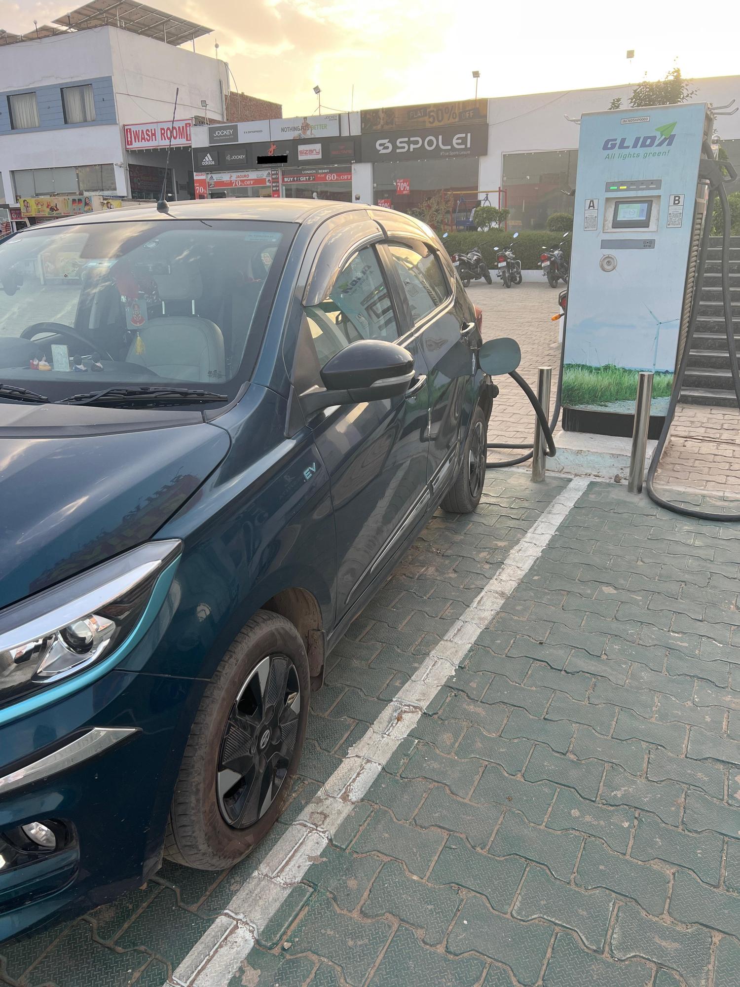 Hotel Shiva Dhaba | Bahdoda, RJ | EV Station