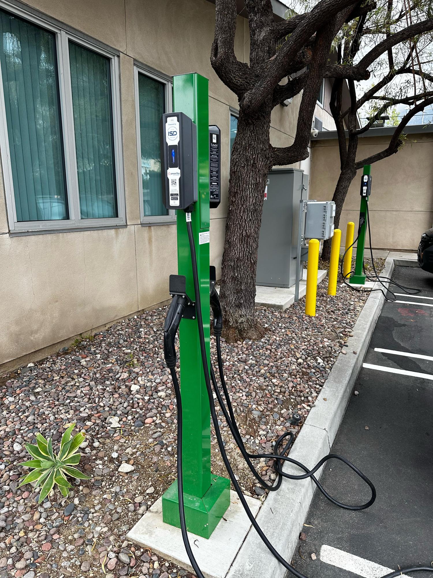 Altadena Community Center | Altadena, CA | EV Station