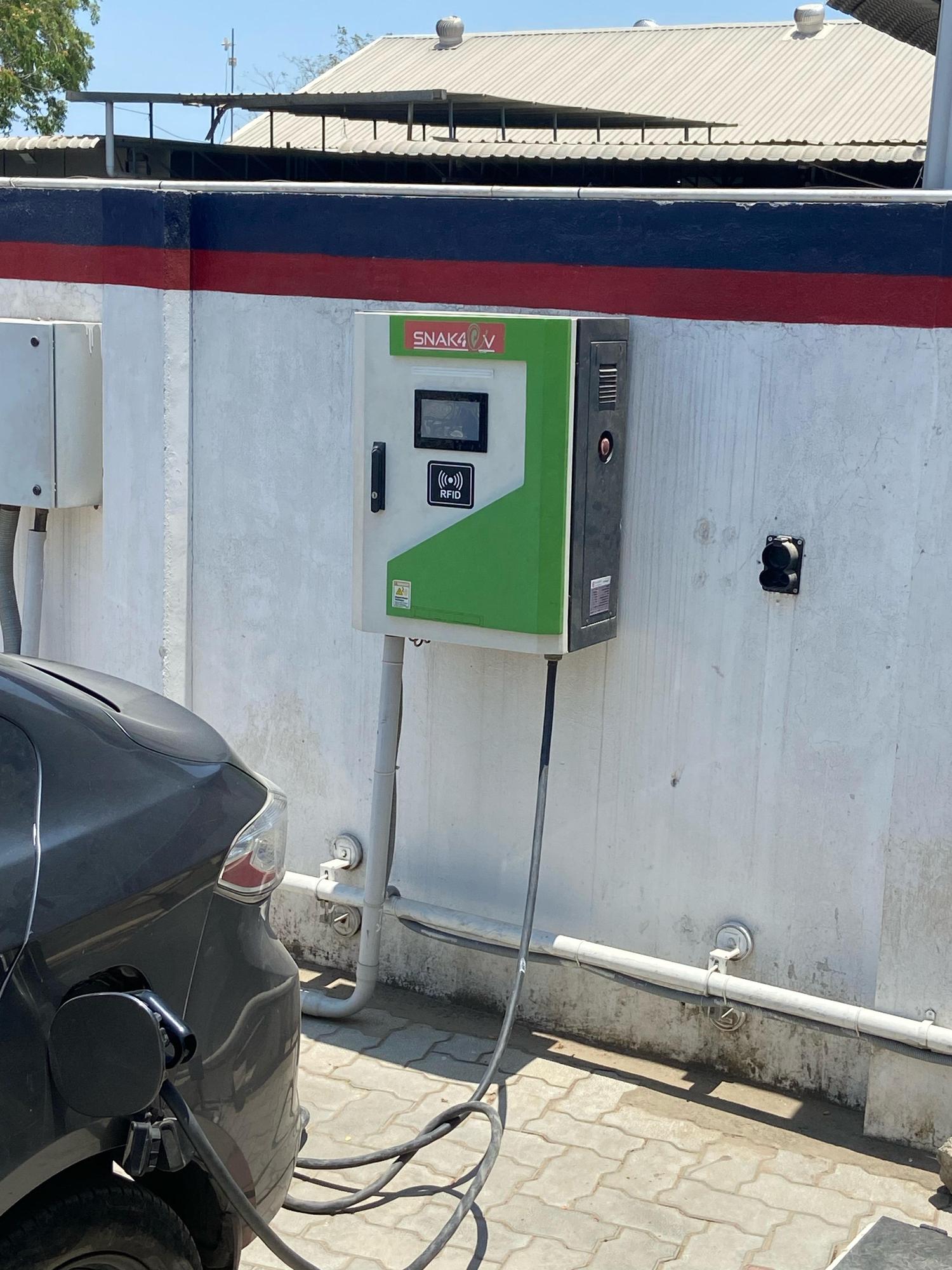 Snak4EV - Purti Gas | Chennai, TN | EV Station