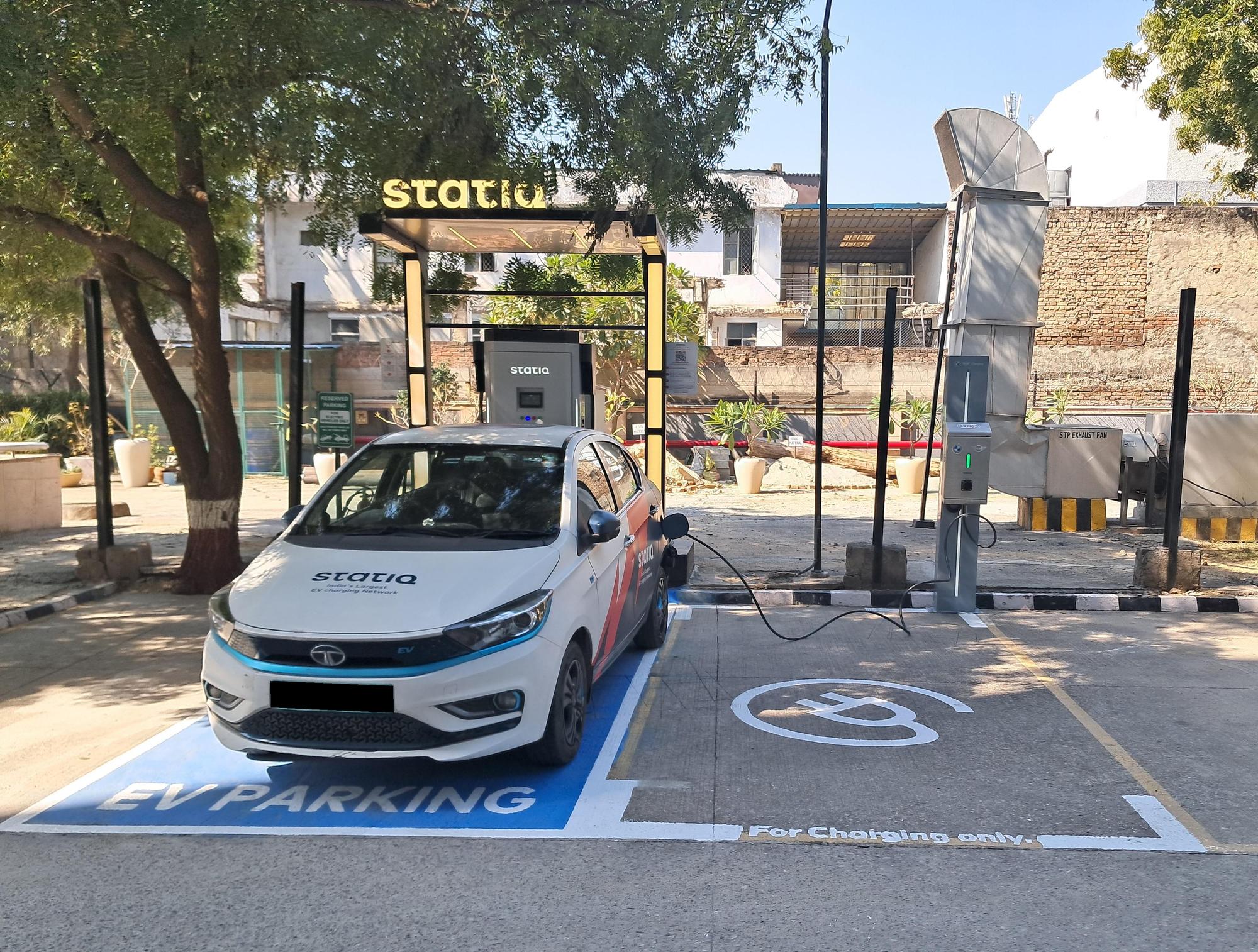 Statiq- RMZ infinity | Gurugram, HR | EV Station