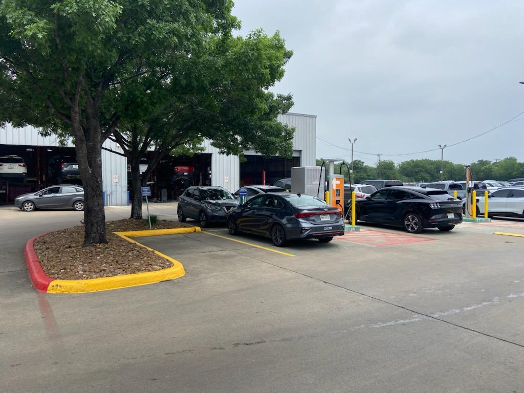 McCombs Ford West - Service | San Antonio, TX | EV Station