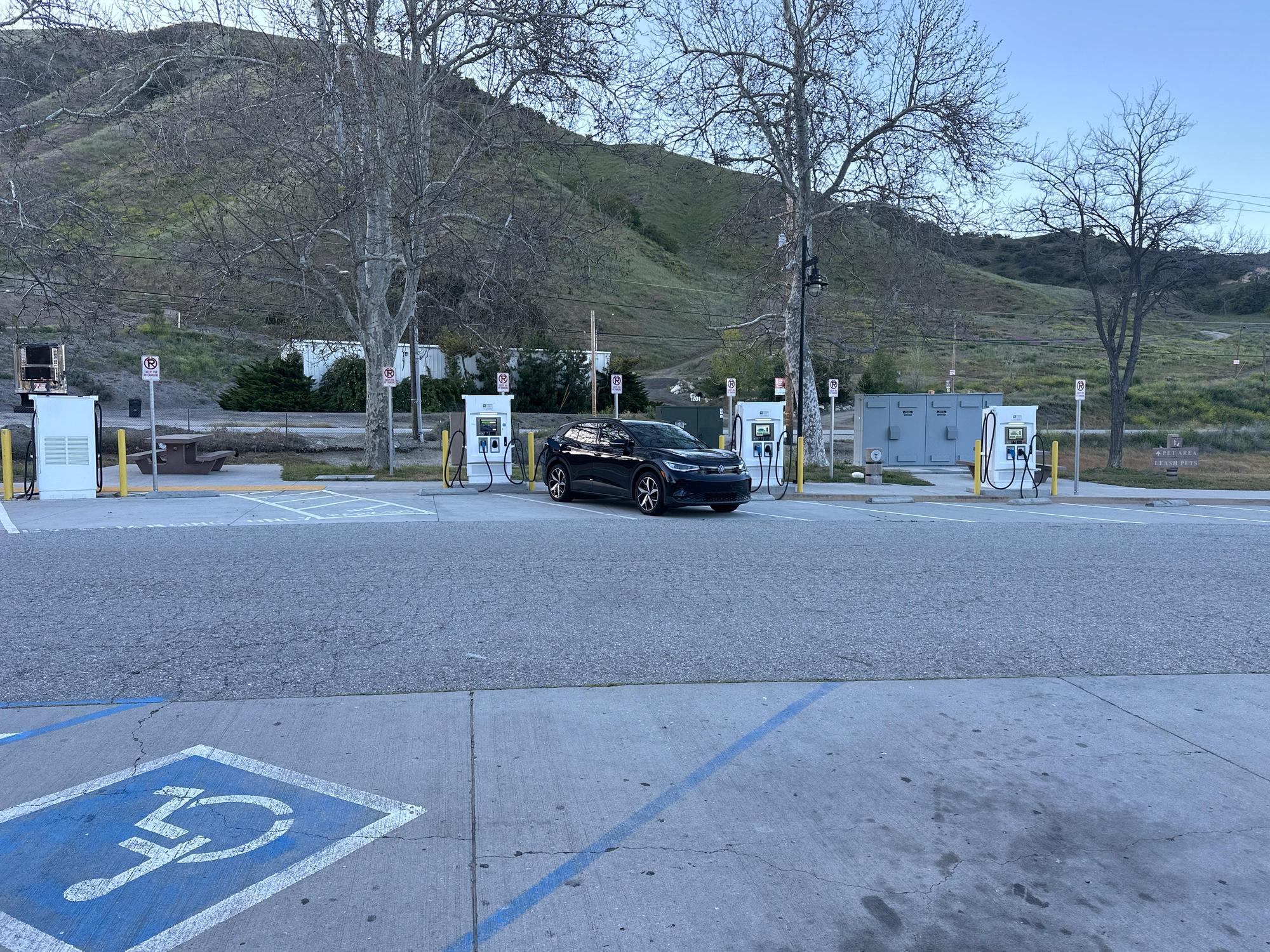 Tejon Pass Rest Area - Southbound | Lebec, CA | EV Station