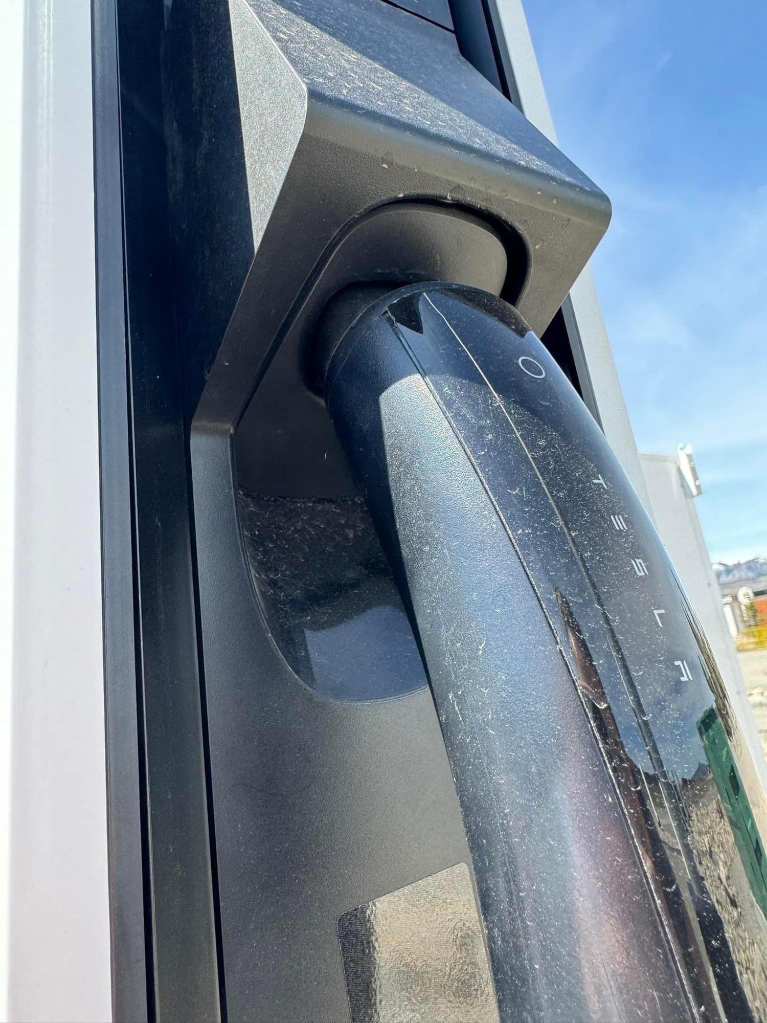 Kananaskis Travel Centre - North | Seebe, AB | EV Station