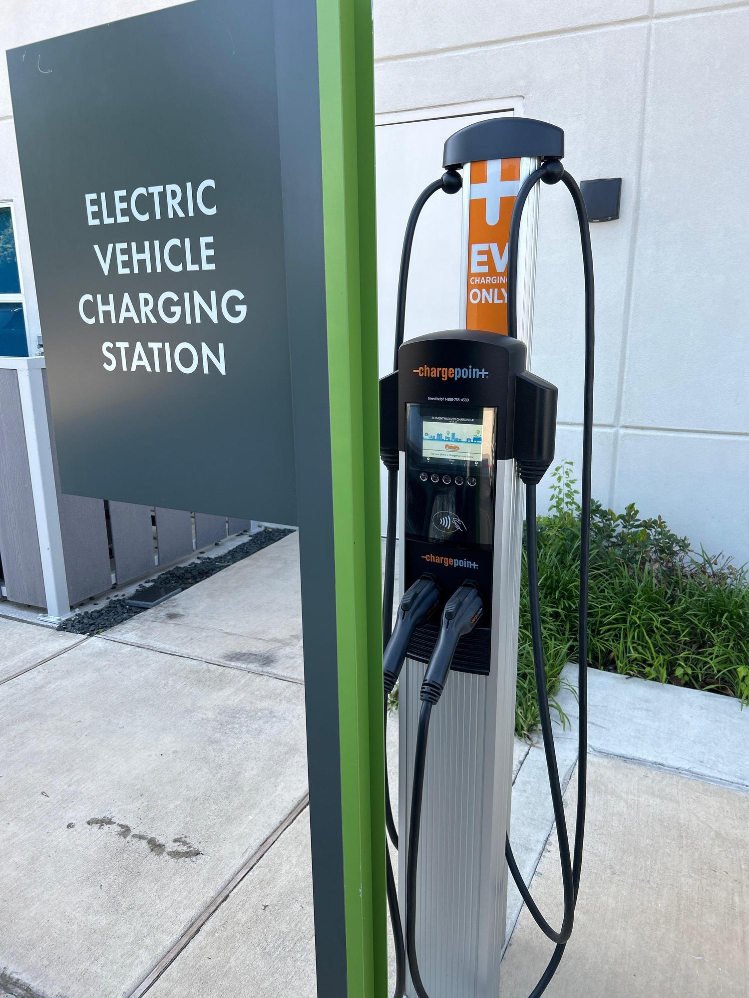 Element Waco | Robinson, TX | EV Station
