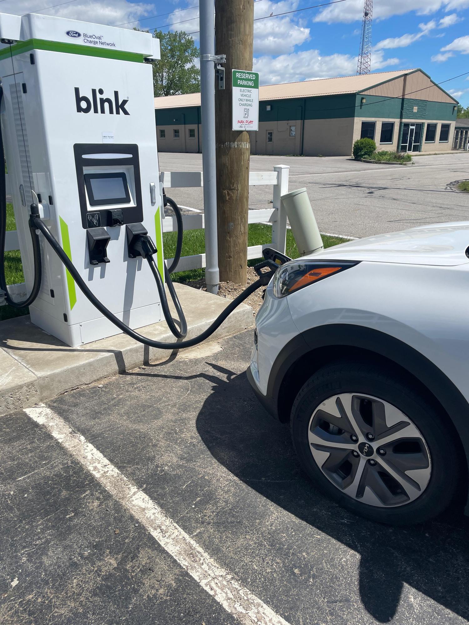 Max Platt Ford Lincoln | Kendallville, IN | EV Station