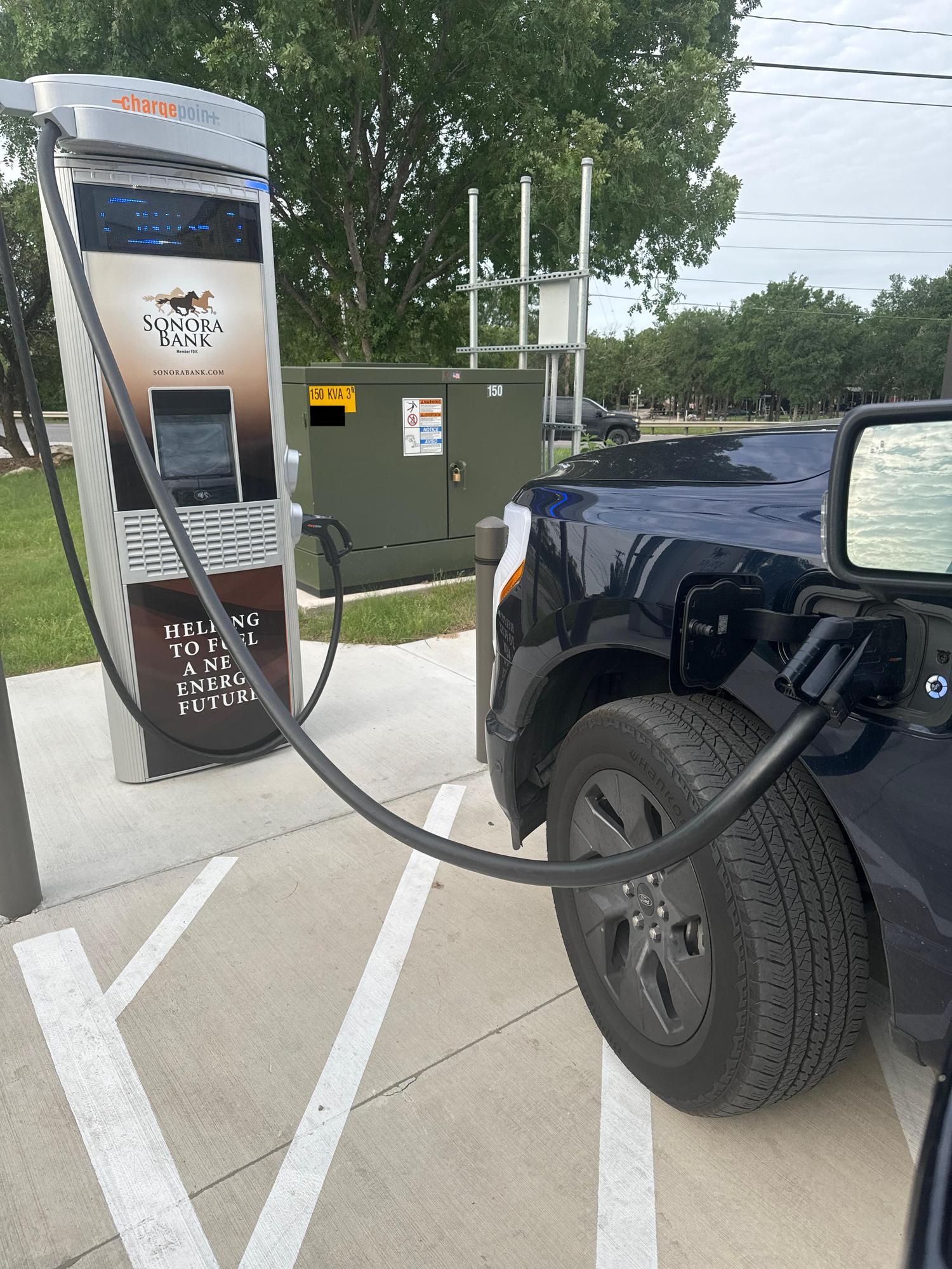 Sonora Bank (OFFLINE) | New Braunfels, TX | EV Station