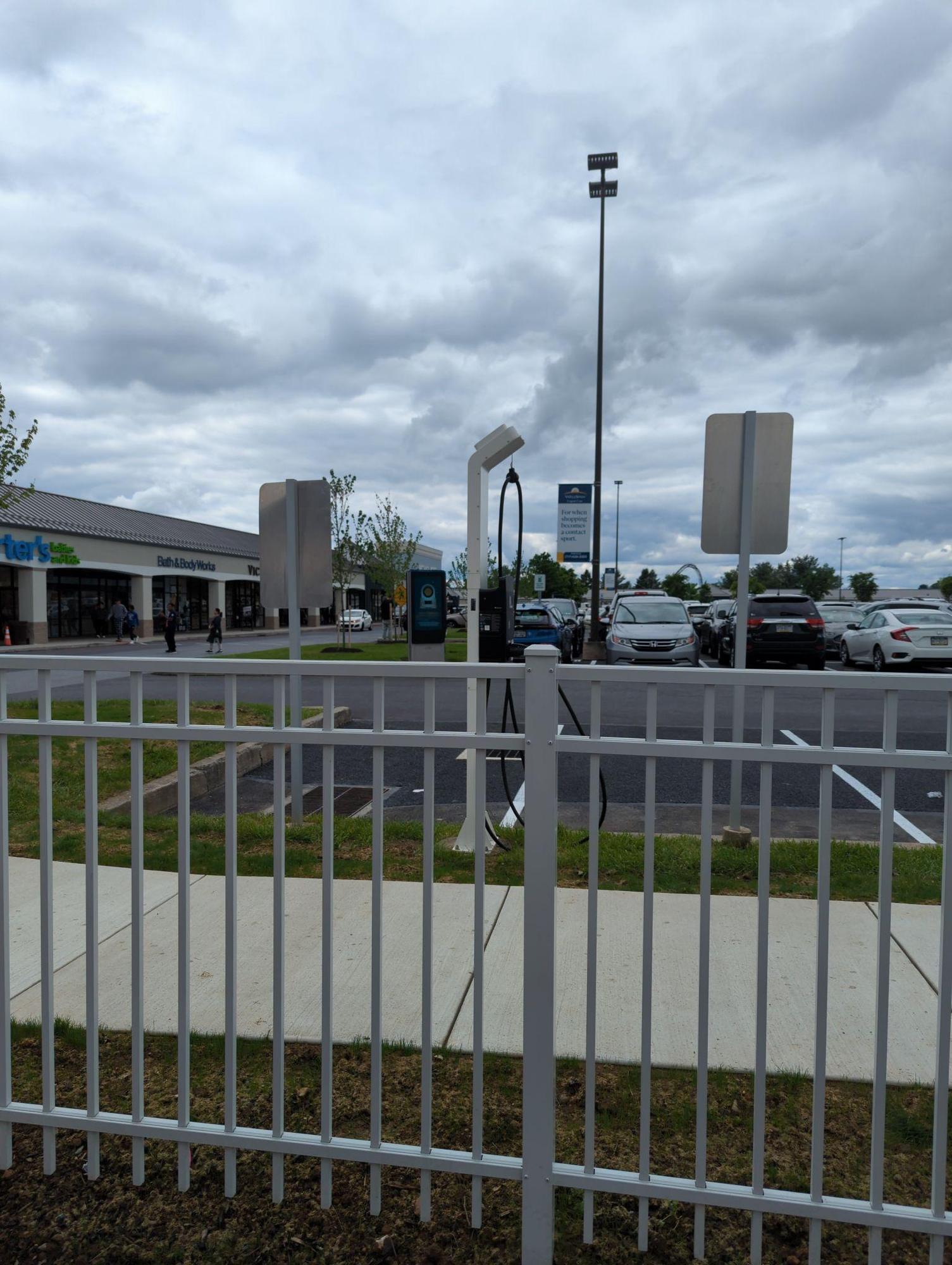 Tanger Outlets - South Parking Lot | Hershey, PA | EV Station