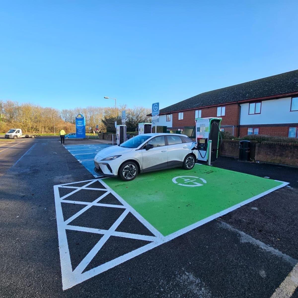 Strensham Southbound Services M5 | Roadchef Services, M5 Motorway (S ...