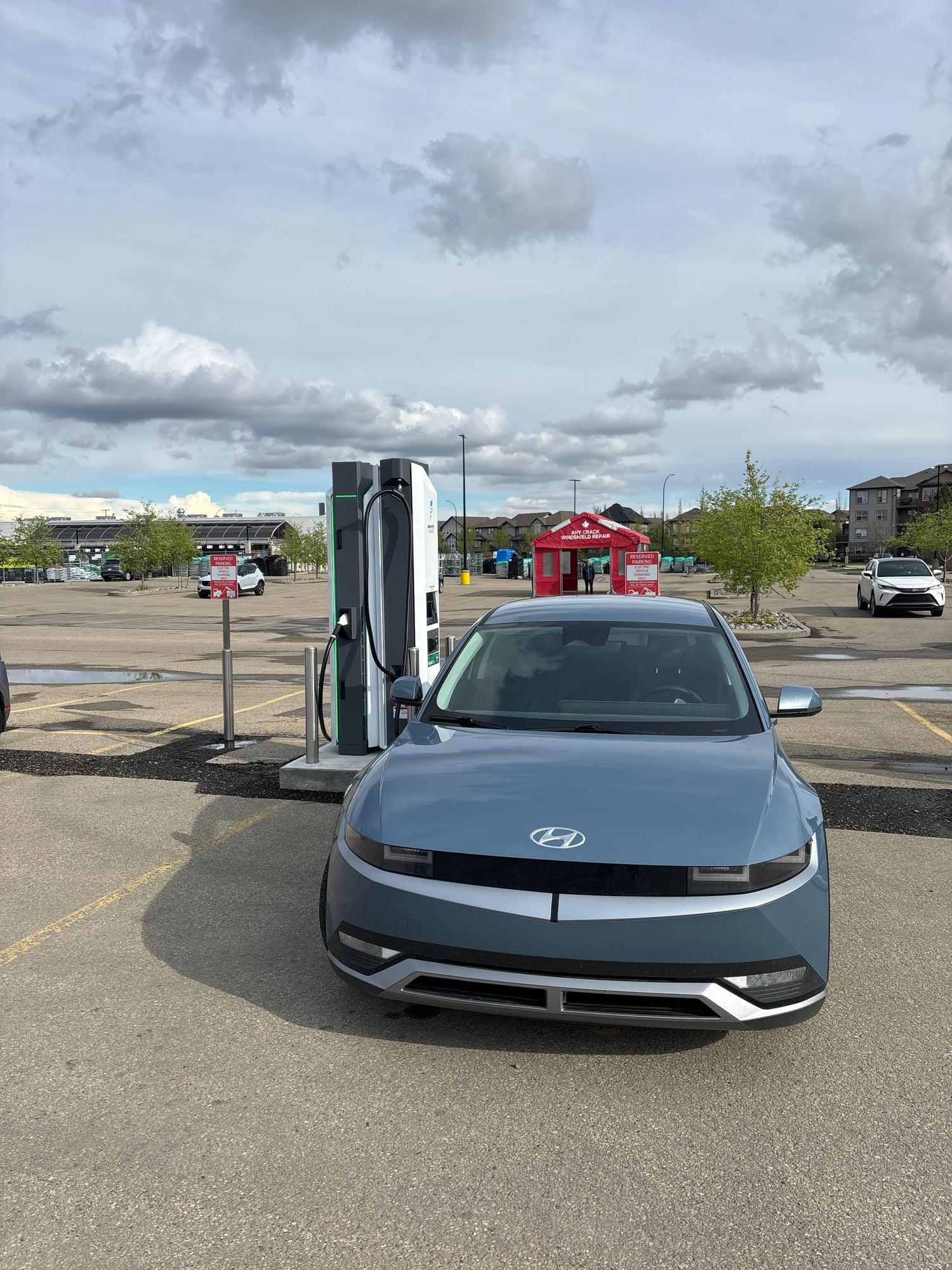 Canadian Tire | Edmonton, AB | EV Station