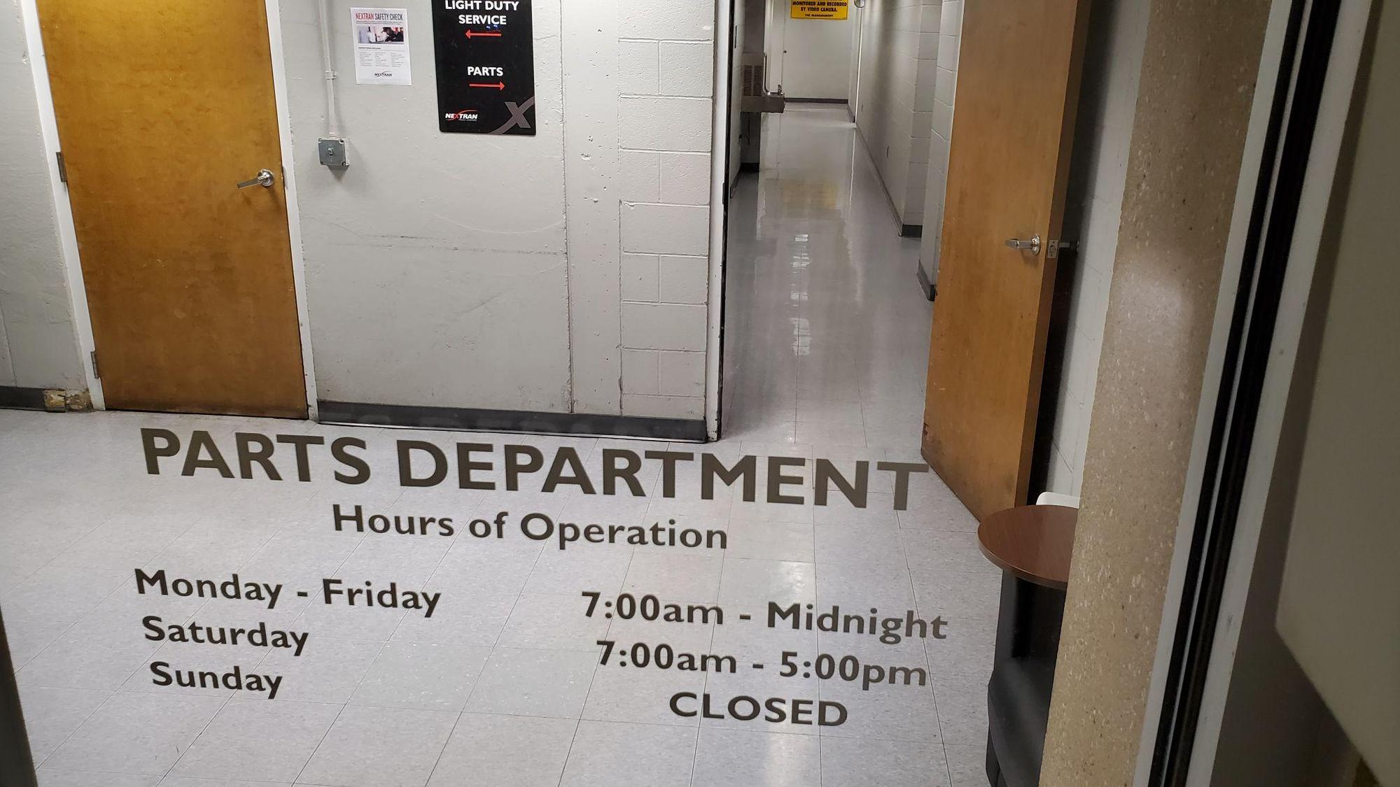 Nextran Truck Center Parts Department | KCMO, MO | EV Station