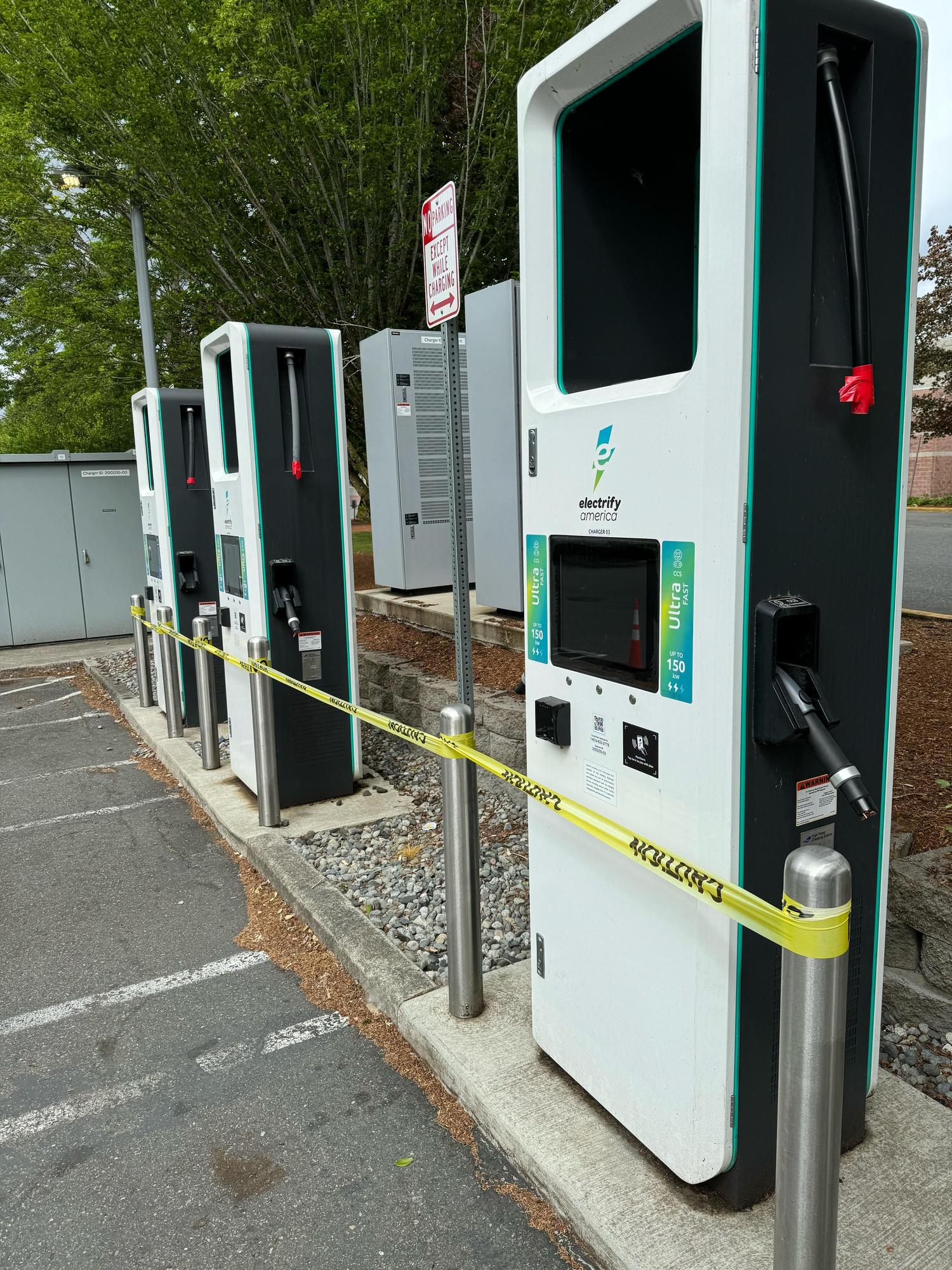 Target | Redmond, WA | EV Station