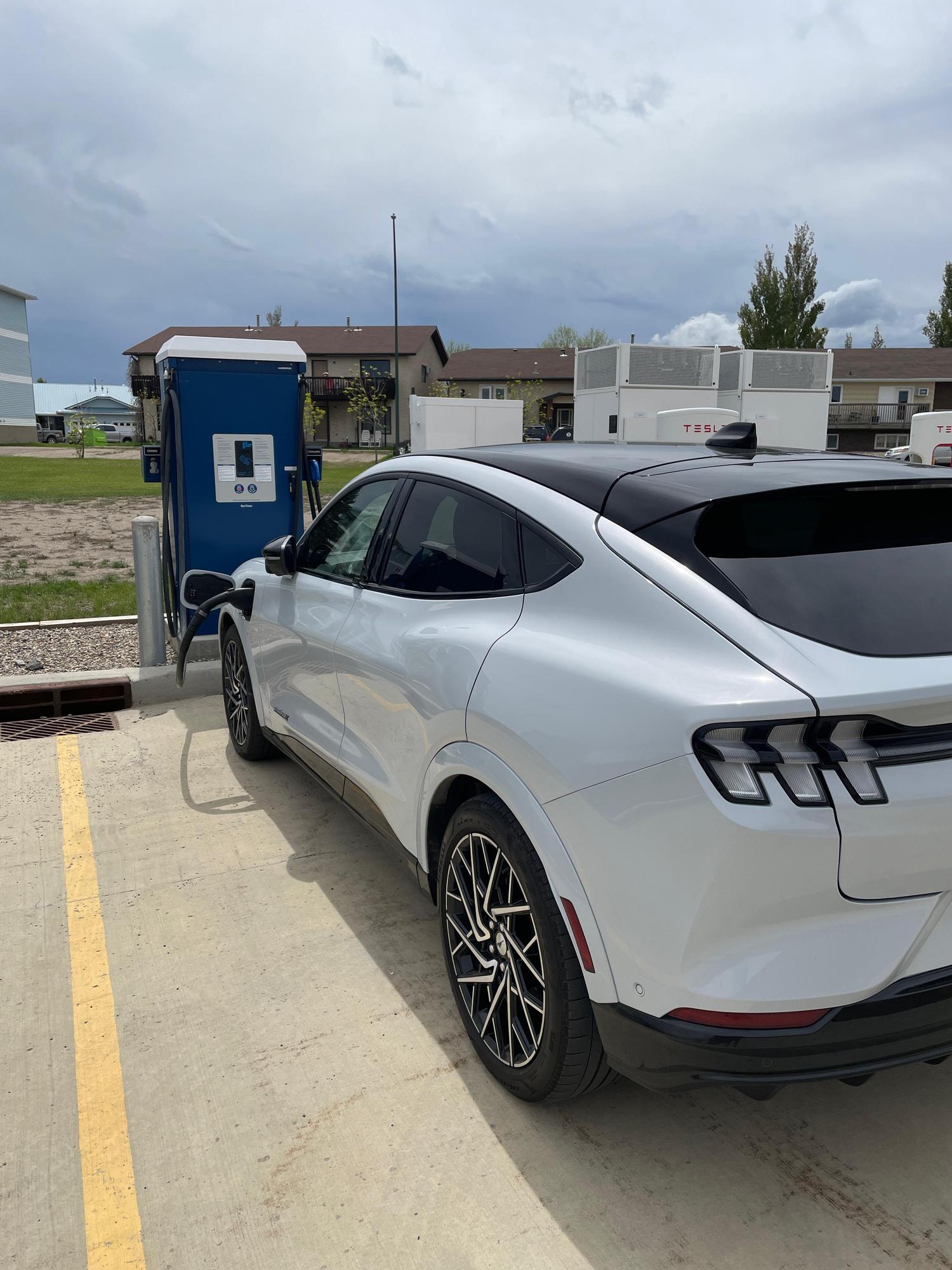 Market Mall (2) | Estevan, SK | EV Station