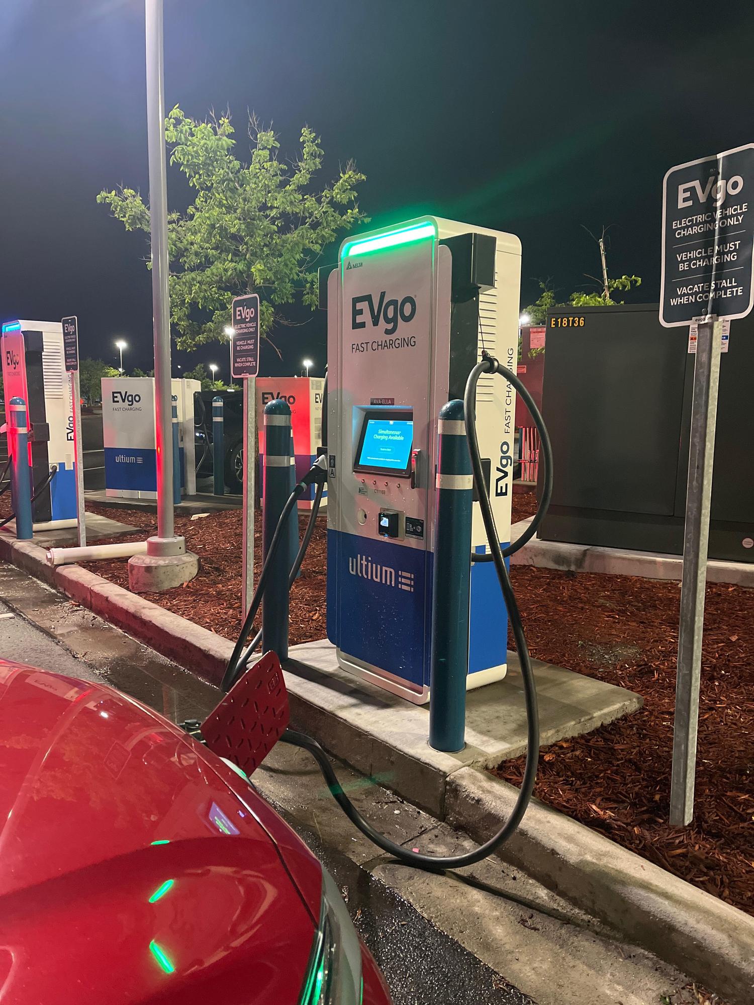 Target Roseville | Roseville, MN | EV Station