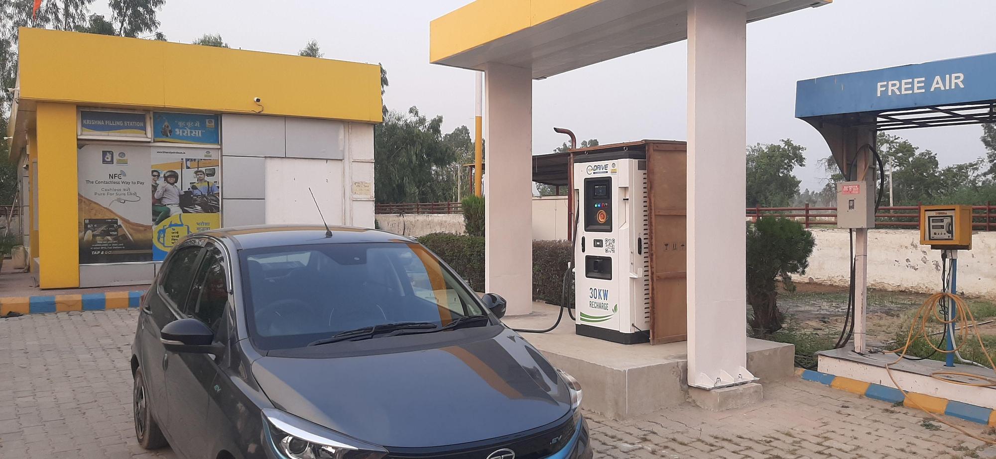 KRISHNA FILLING STATION EV CHARGER | Tilhar, UP | EV Station