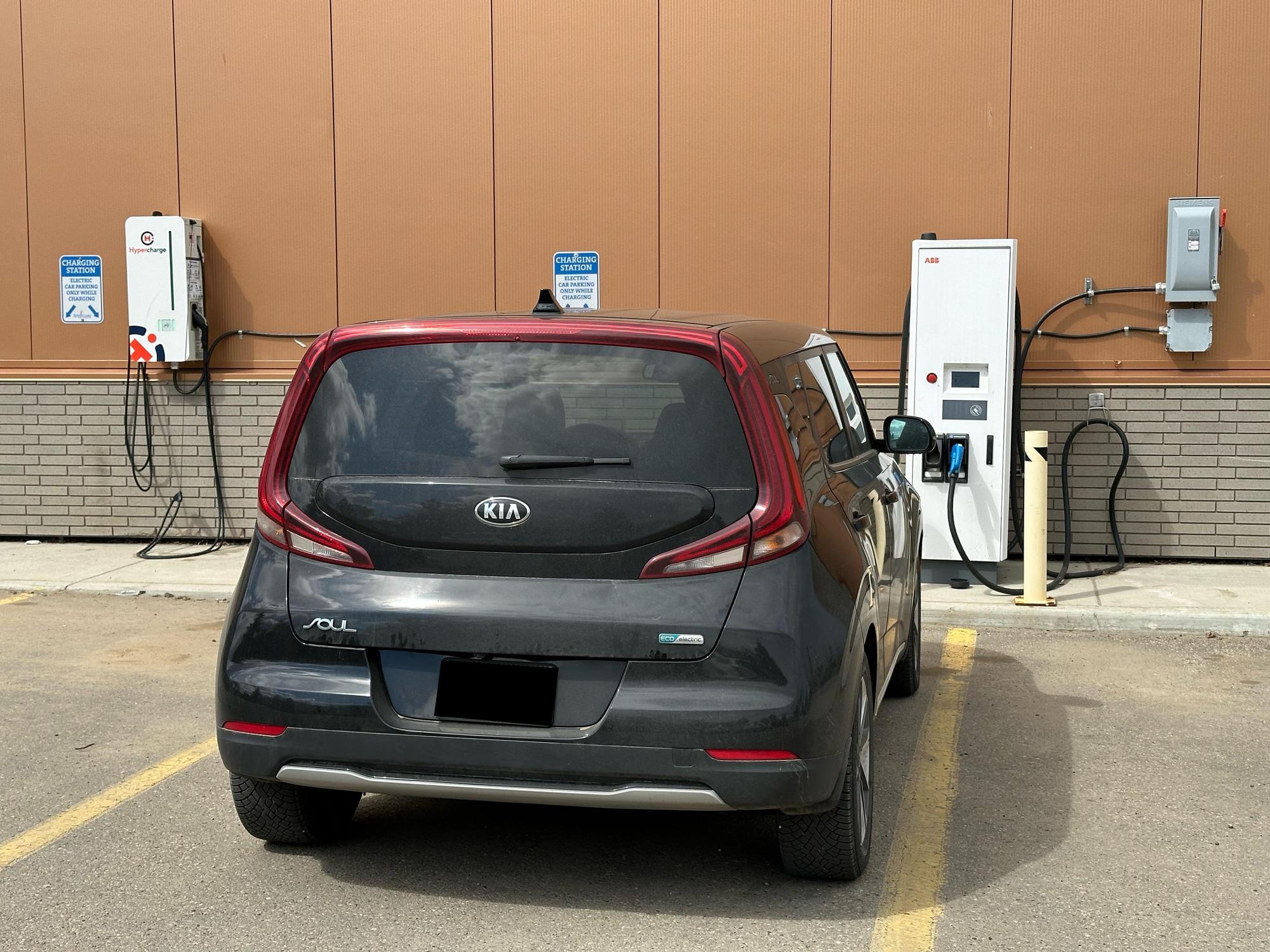 Sylvan Lake NexSource Centre | Sylvan Lake, AB | EV Station