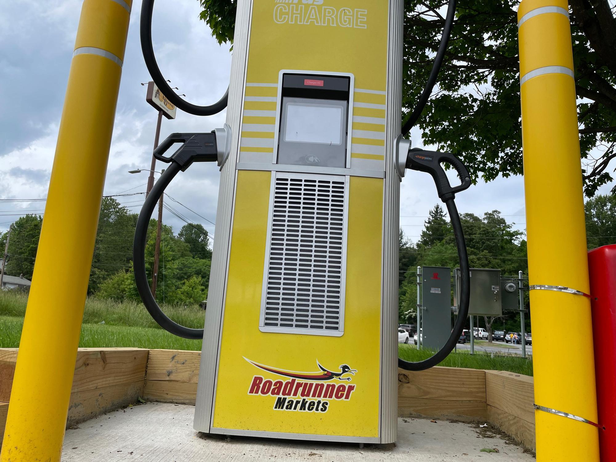 Roadrunner Market / BP Station | Asheville, NC | EV Station