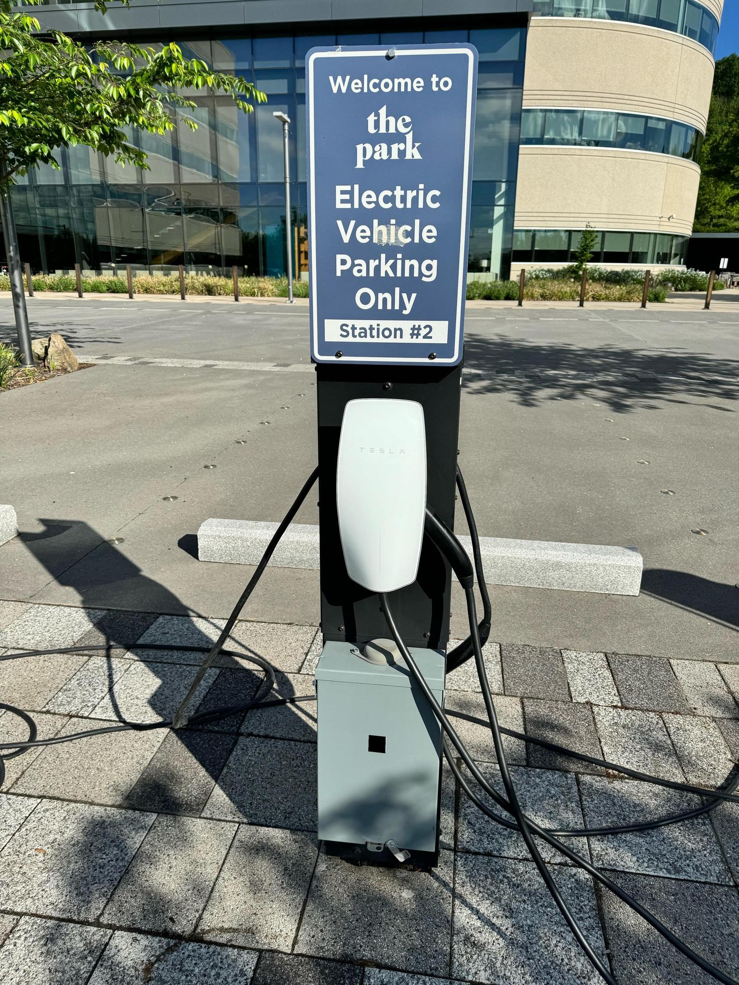 200 Connell Dr Building (2) | Berkeley Heights, NJ | EV Station