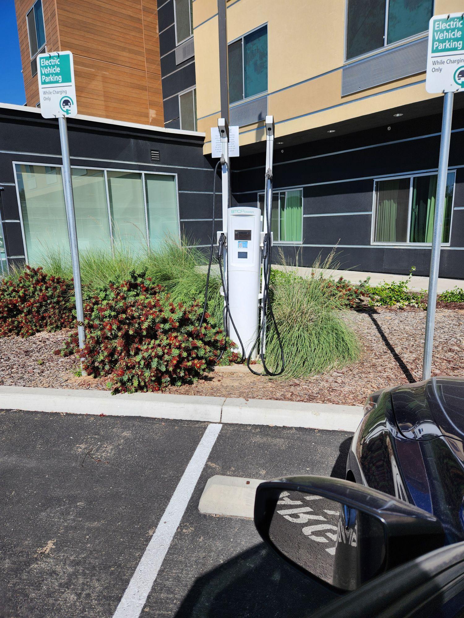 EV Connect | Fresno, CA | EV Station