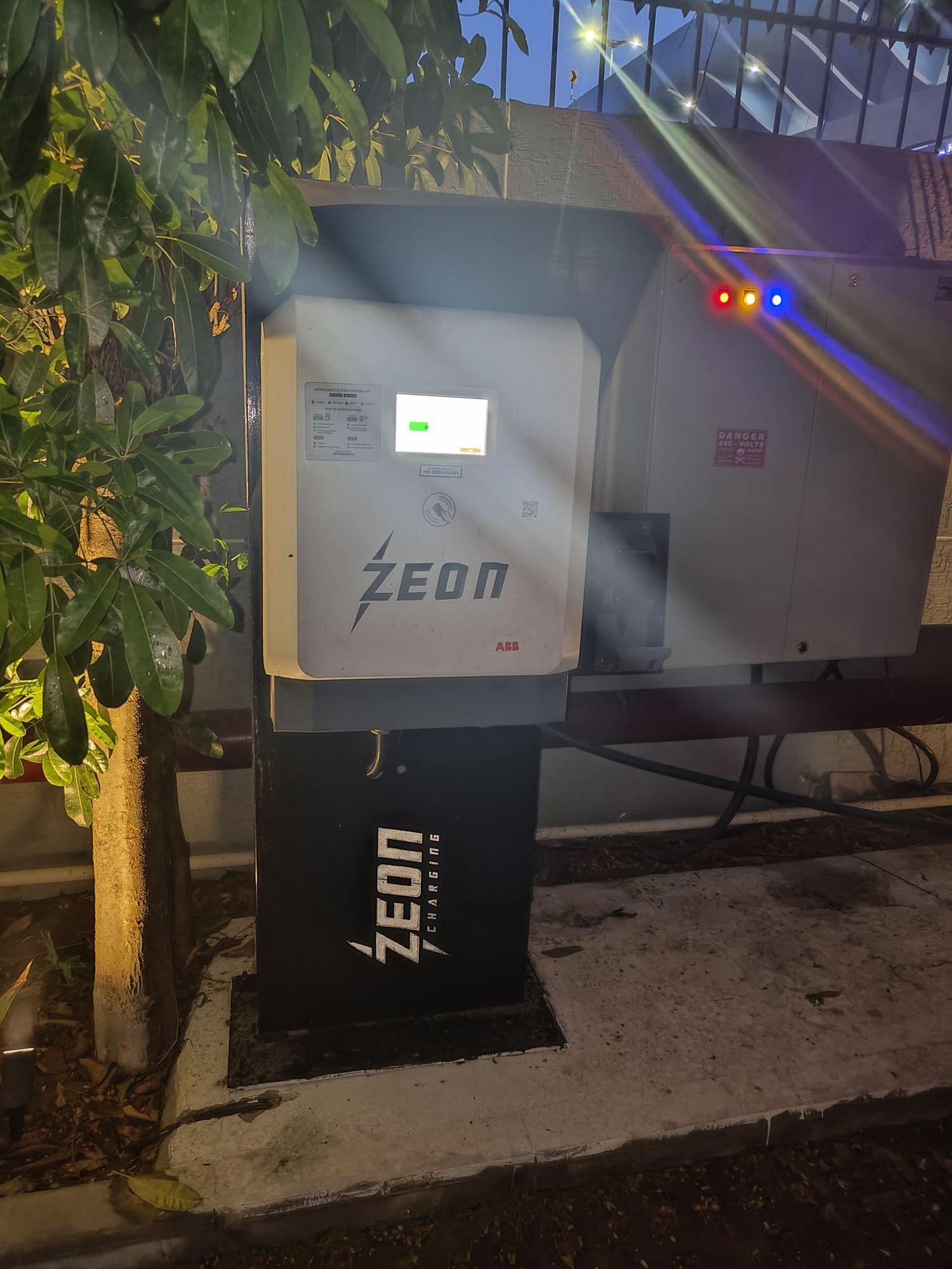 Zeon Charging - Dual 24 kW DC Charger | Ekante Bliss( IHCL SeleQtions ...