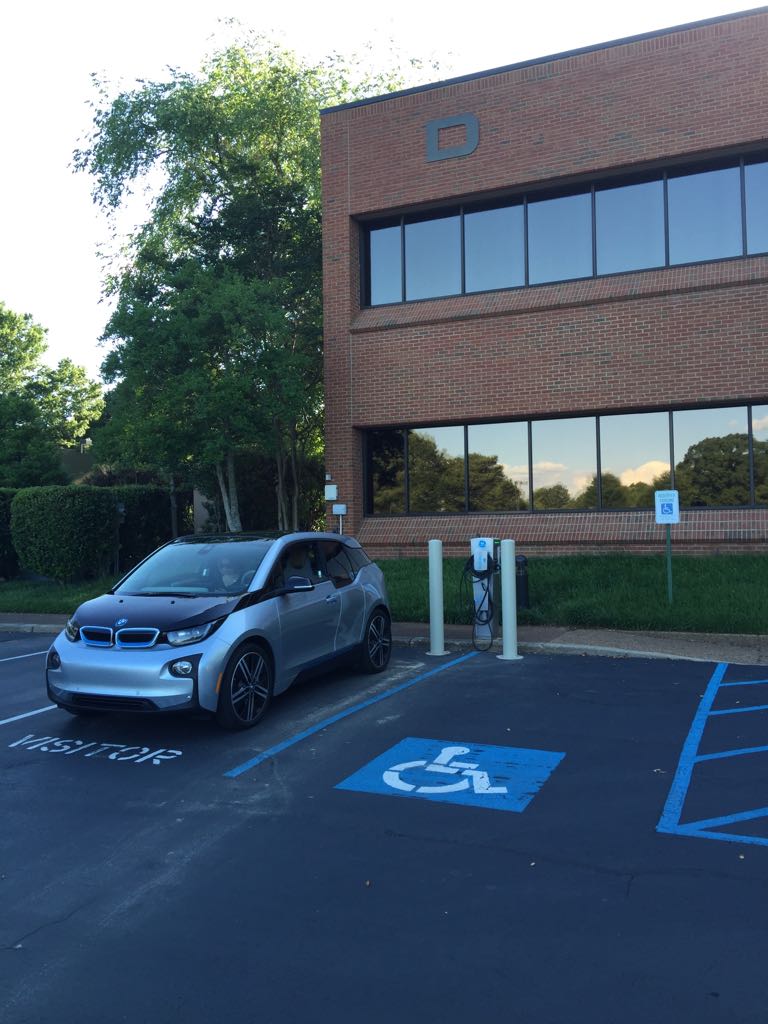 Crossover Lane - Building D | Memphis, TN | EV Station
