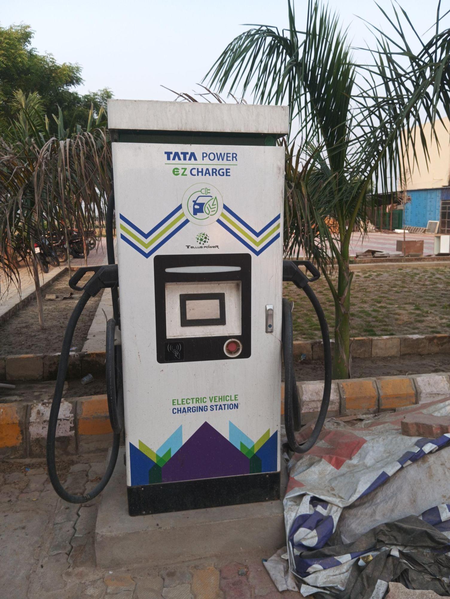 Sagar Grand Restaurant | Jaswantnagar, UP | EV Station