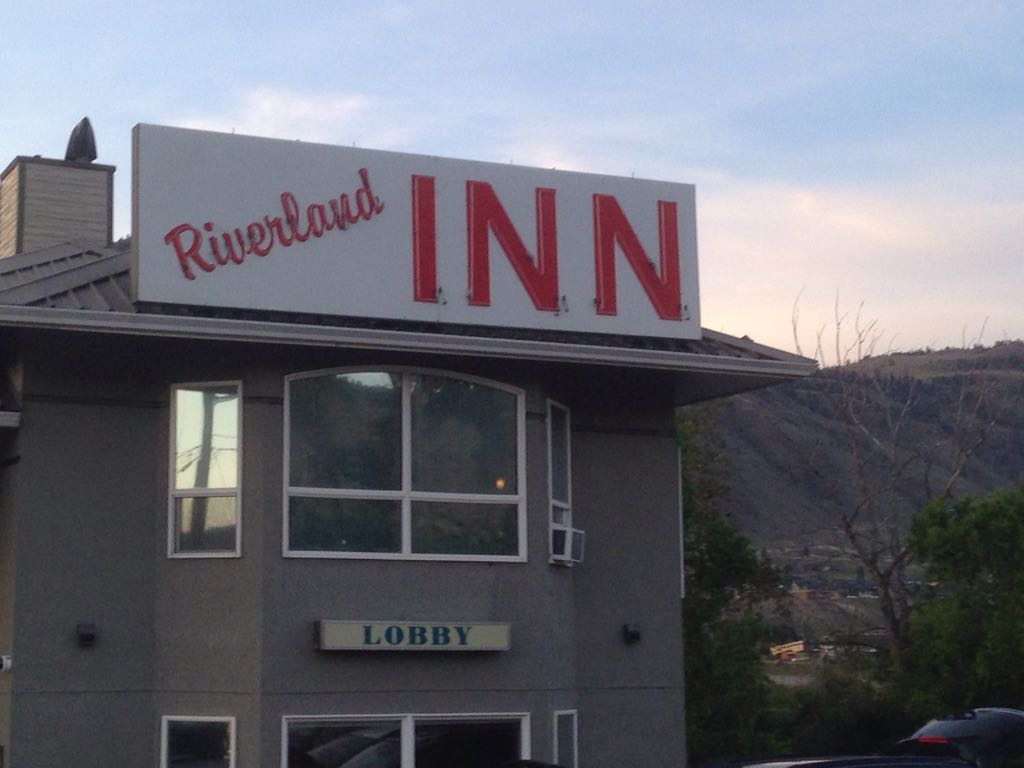Riverland Inn | Kamloops, BC | EV Station