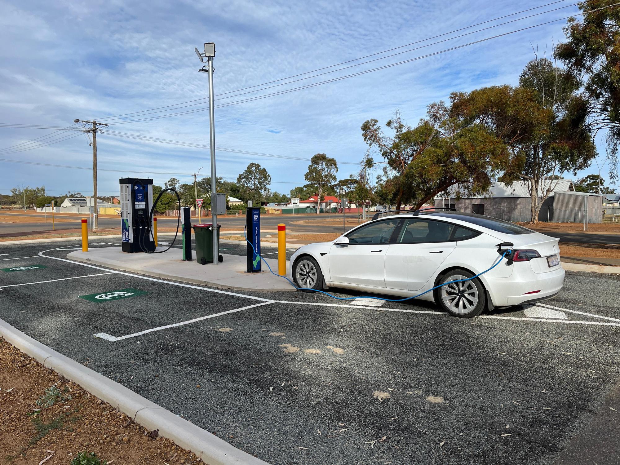 WA EV Network - Coolgardie Shire Office | Coolgardie, WA | EV Station