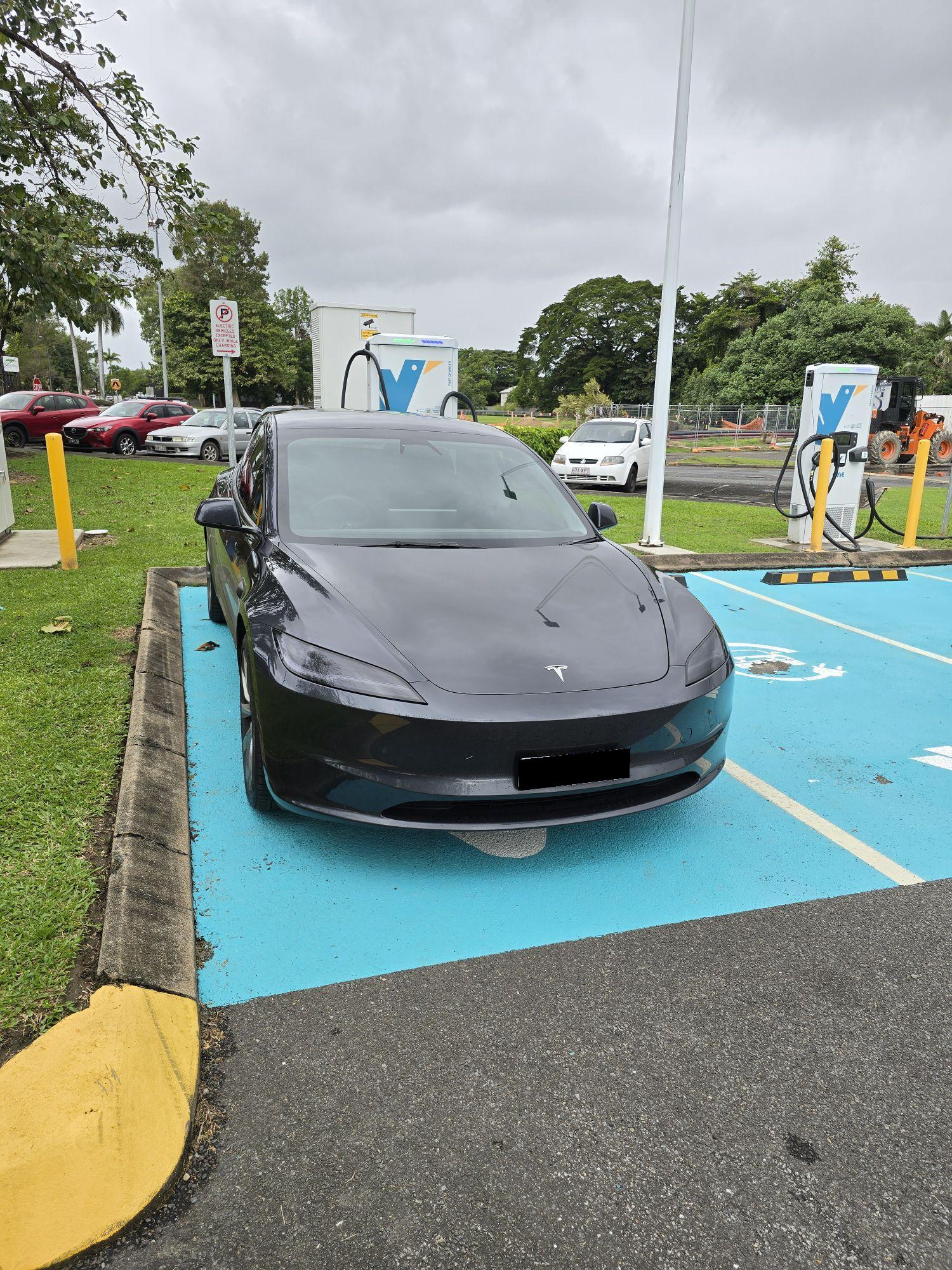Raintrees Shopping Centre - Manunda | Manunda, QLD | EV Station