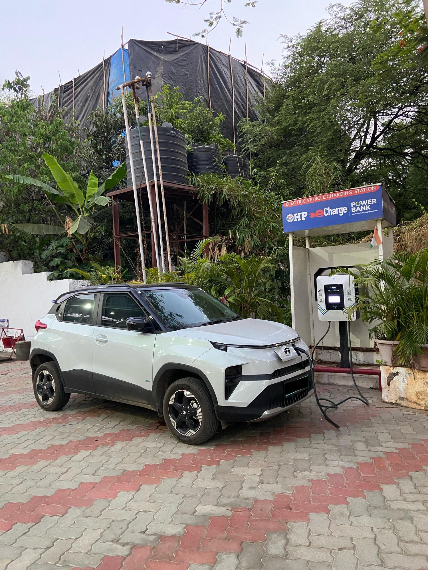 Powerbank Thane G G Charging Station - HPCL G G Service Station | Thane ...