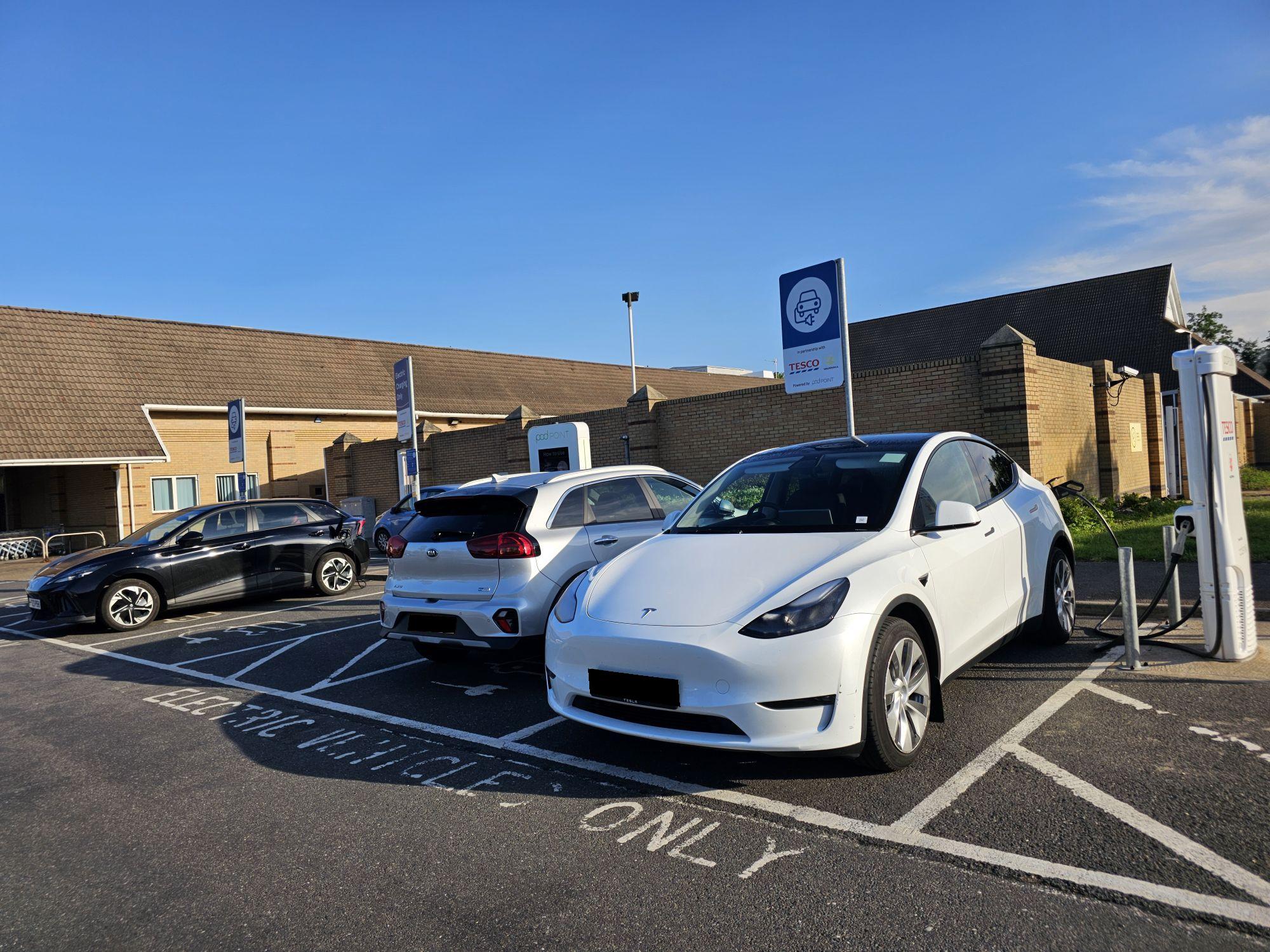 Tesco Extra Huntington | Abbots Ripton Rd, Sapley, Huntingdon, PE28 2LA ...