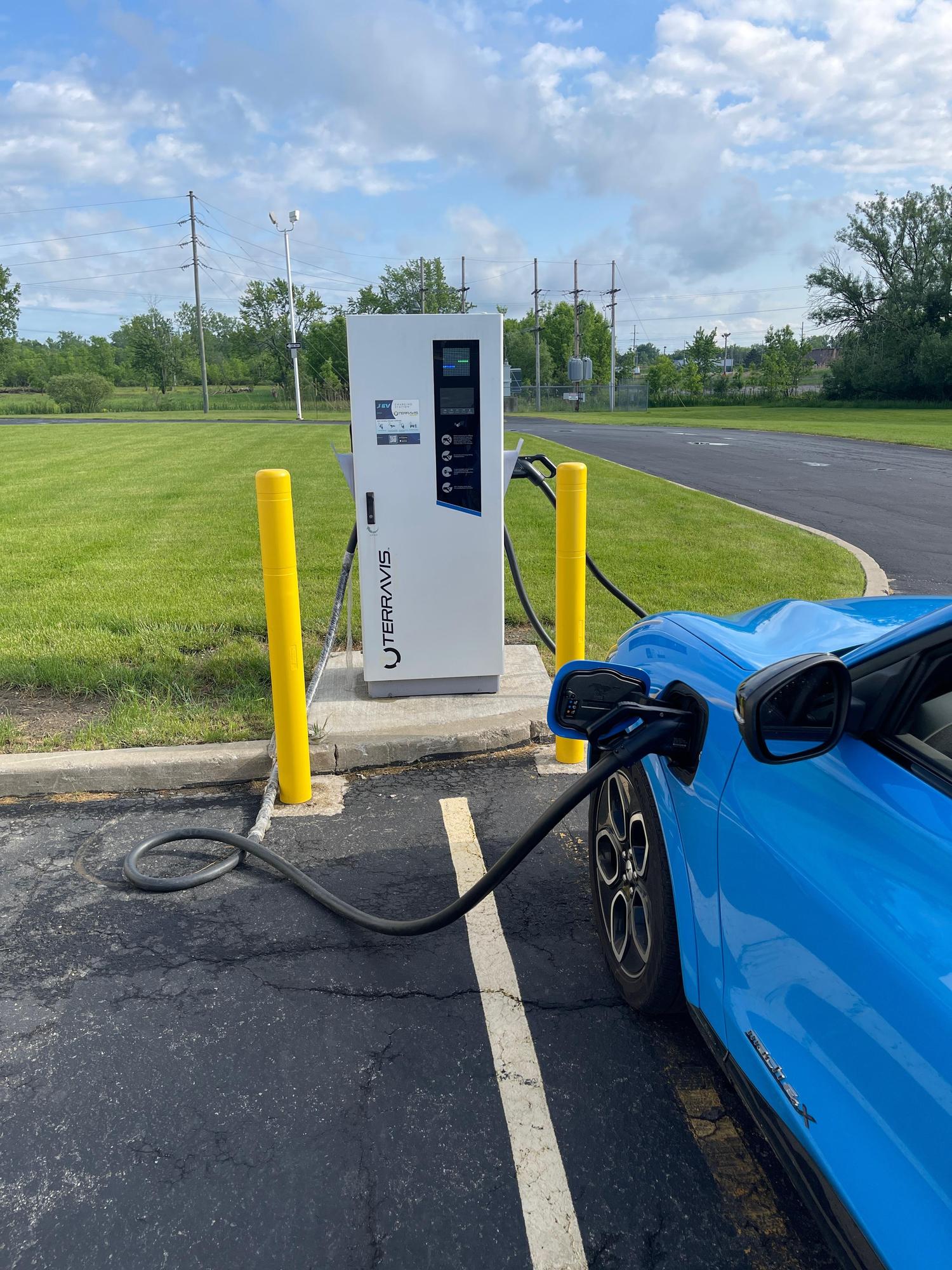 Terravis -Worksport Charger | West Seneca, NY | EV Station