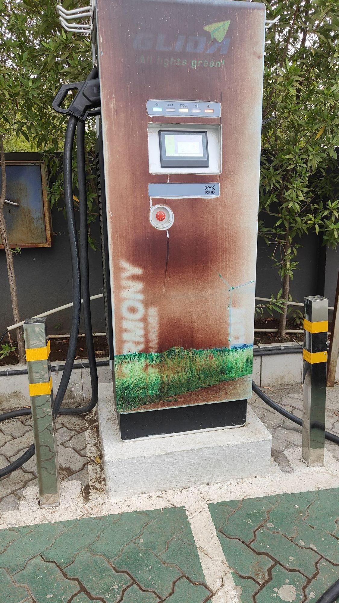 MG Motors - Glida | Shivaji Nagar, MH | EV Station