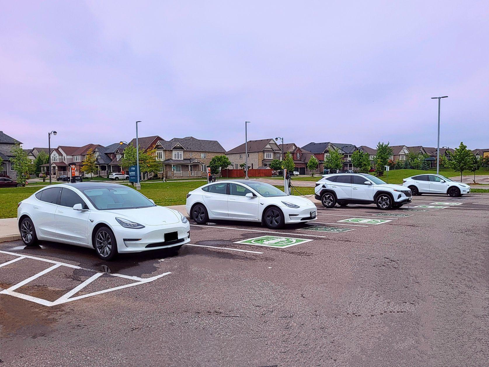 Southfields Village Community Centre | Caledon, ON | EV Station