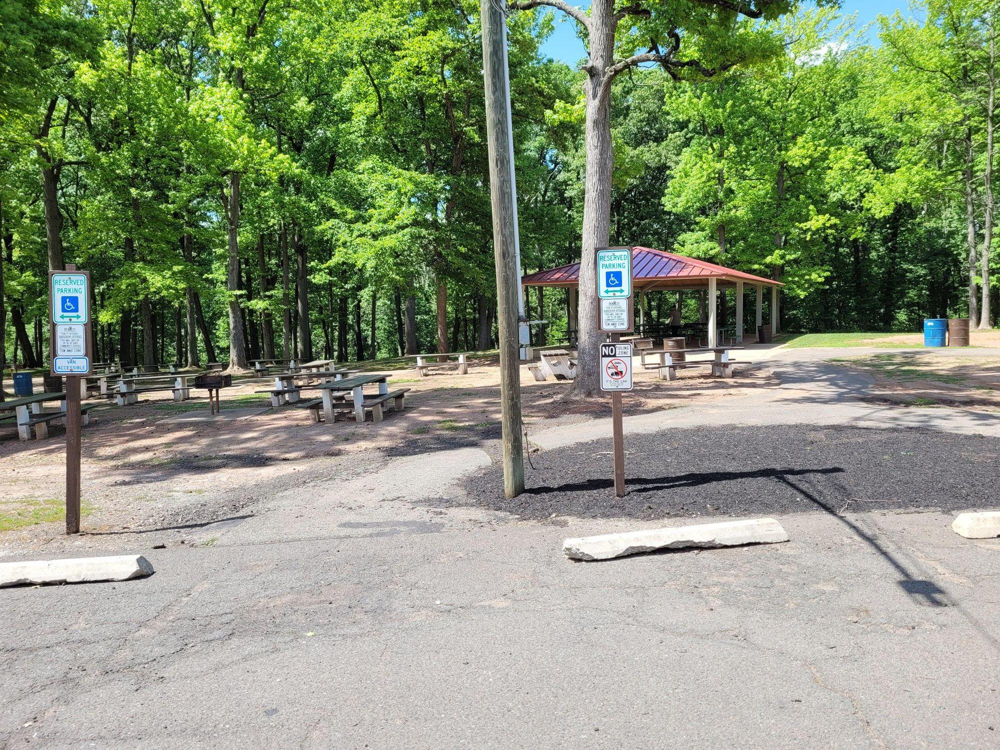 Roosevelt Park Grove 2C | Edison, NJ | EV Station
