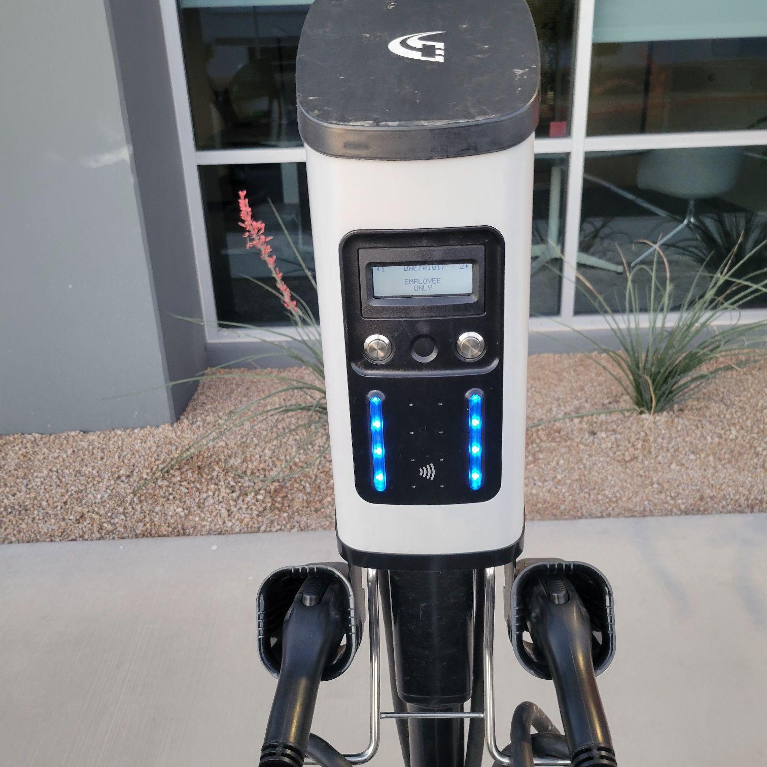 EMD Electronics SEMACONNECT | Chandler, AZ | EV Station