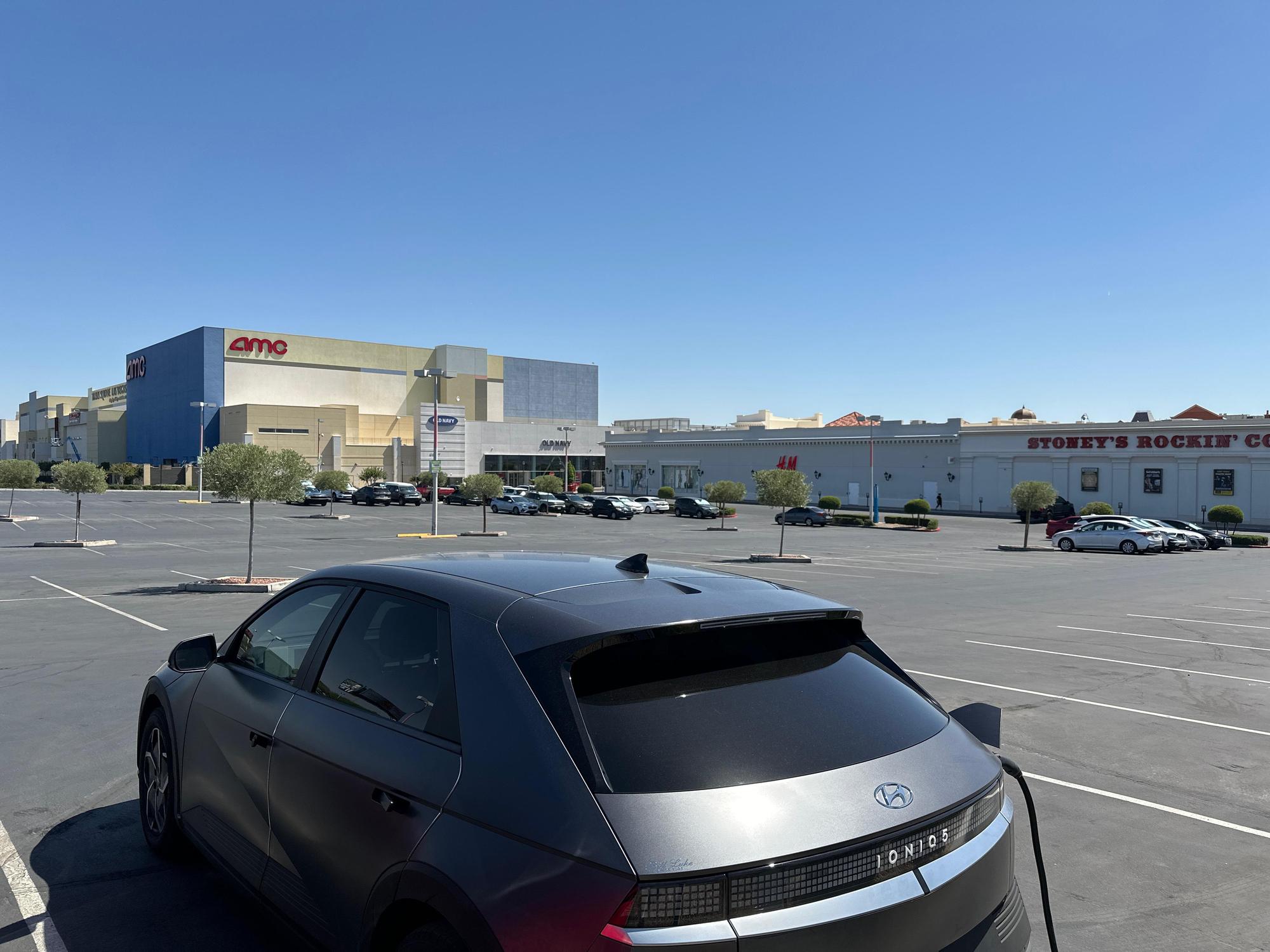 Town Square Las Vegas (2) | Enterprise, NV | EV Station