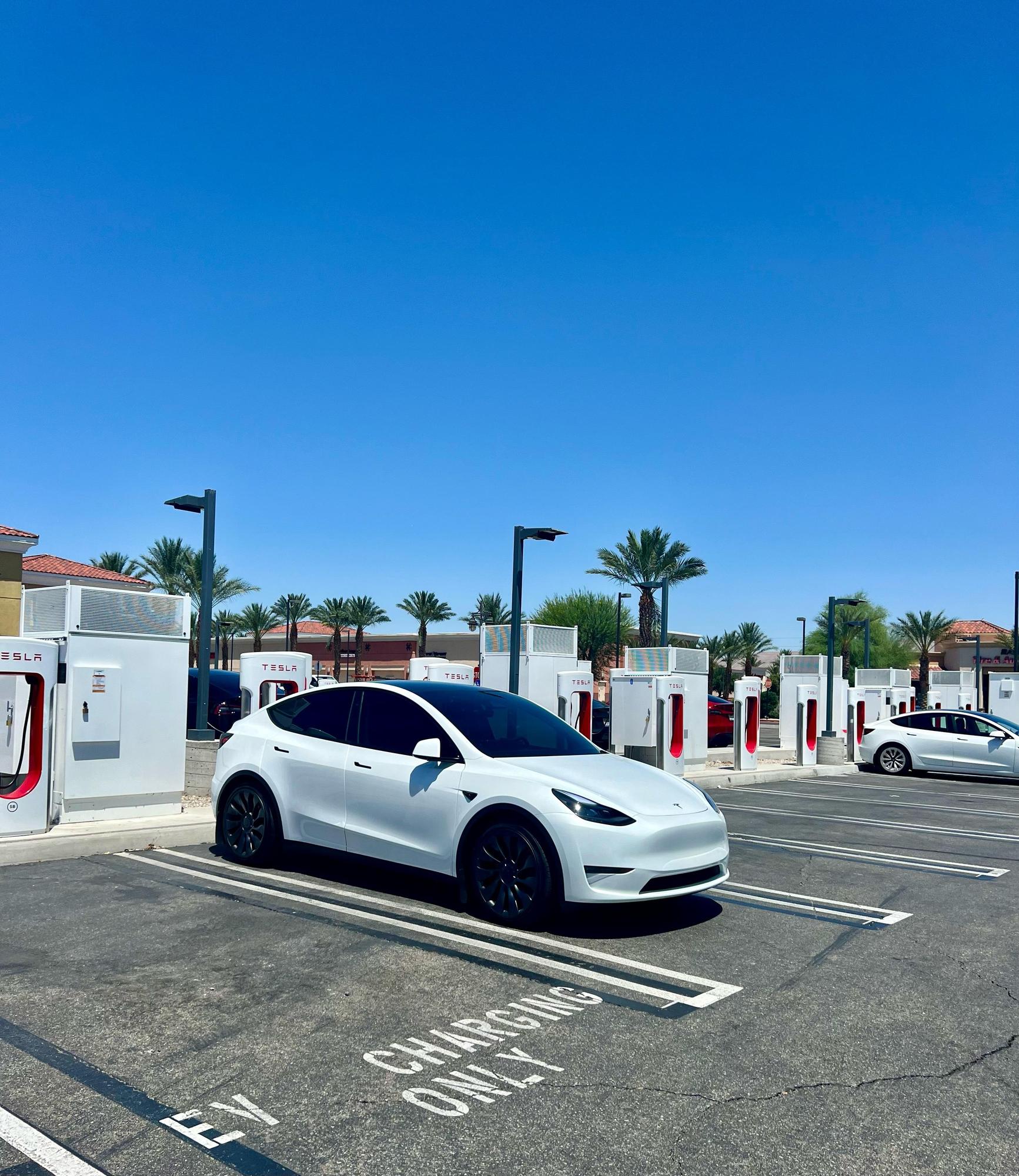 Indio Towne Center | Indio, CA | EV Station