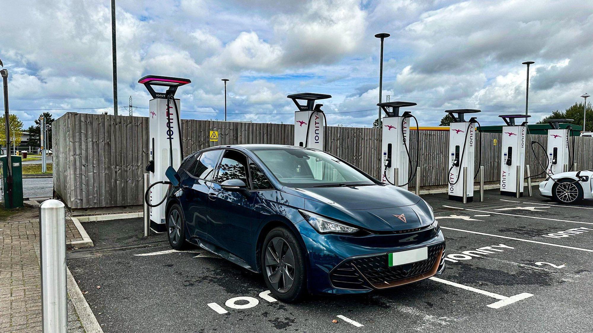Blackburn Services M65 (2) | Extra Services, M65 Motorway Jct 4, Darwen ...