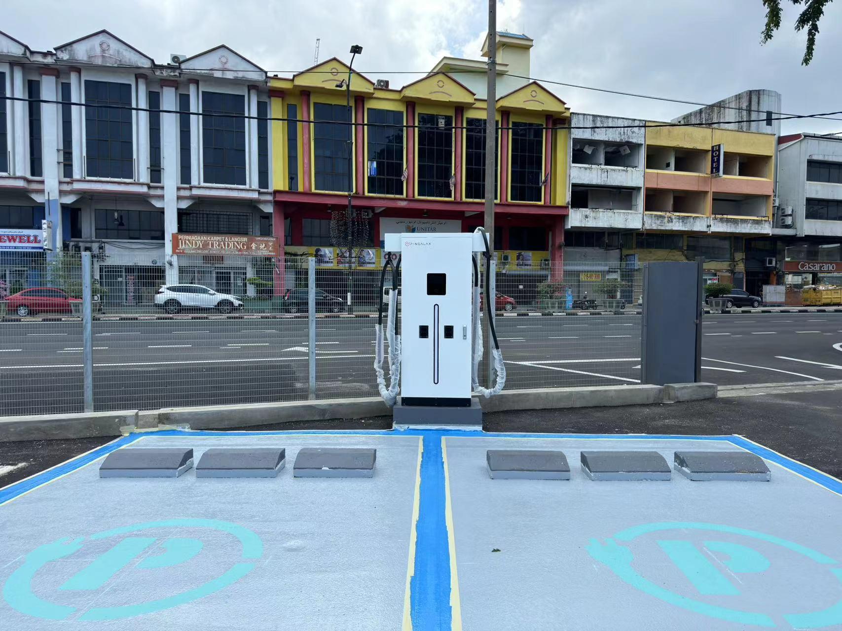 EI Charge | Macinda BYD Showroom Kuantan (160kW DC) | Kuantan, Pahang | EV Station