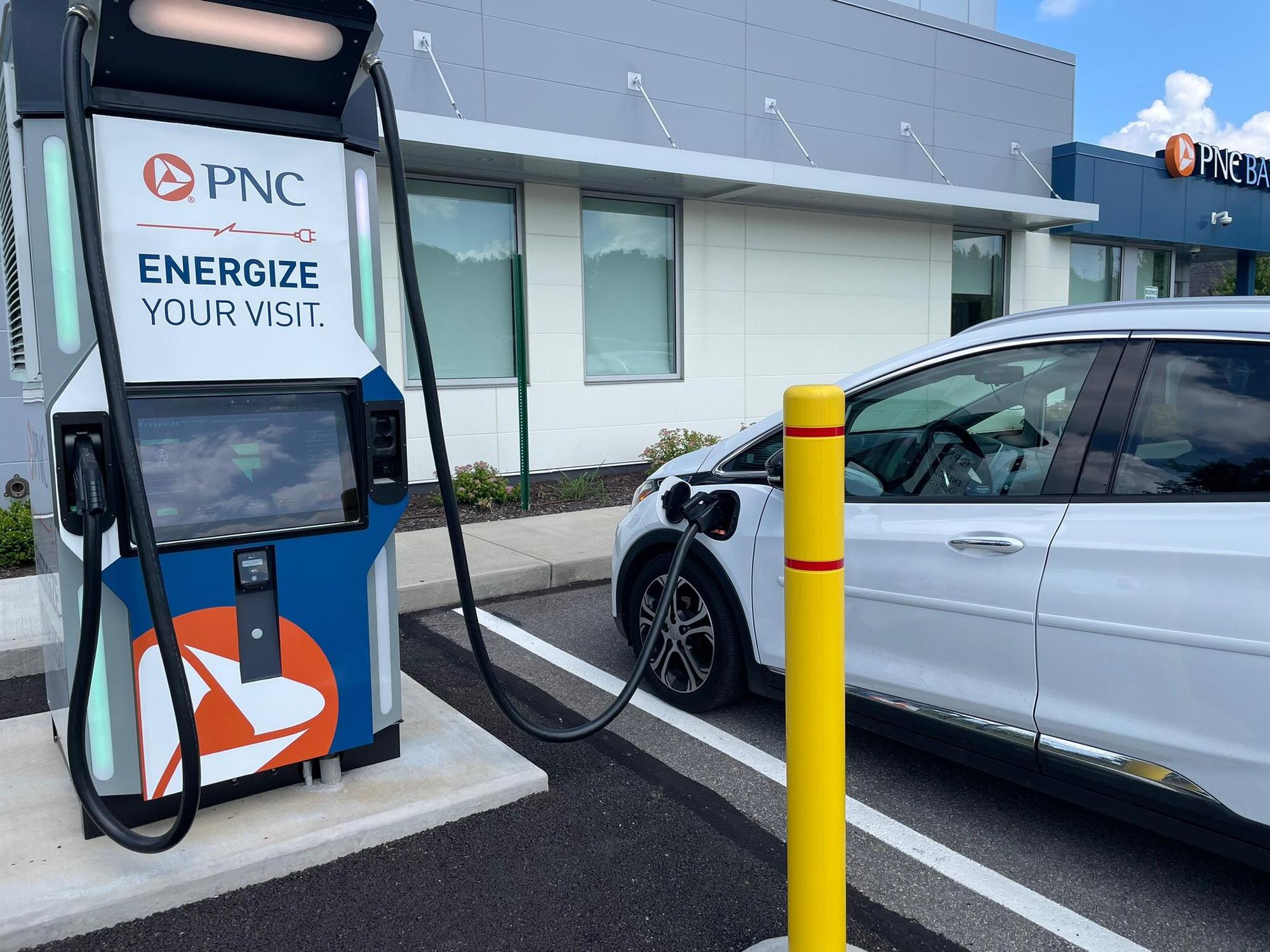 PNC Bank Moon | Carnot-Moon, PA | EV Station